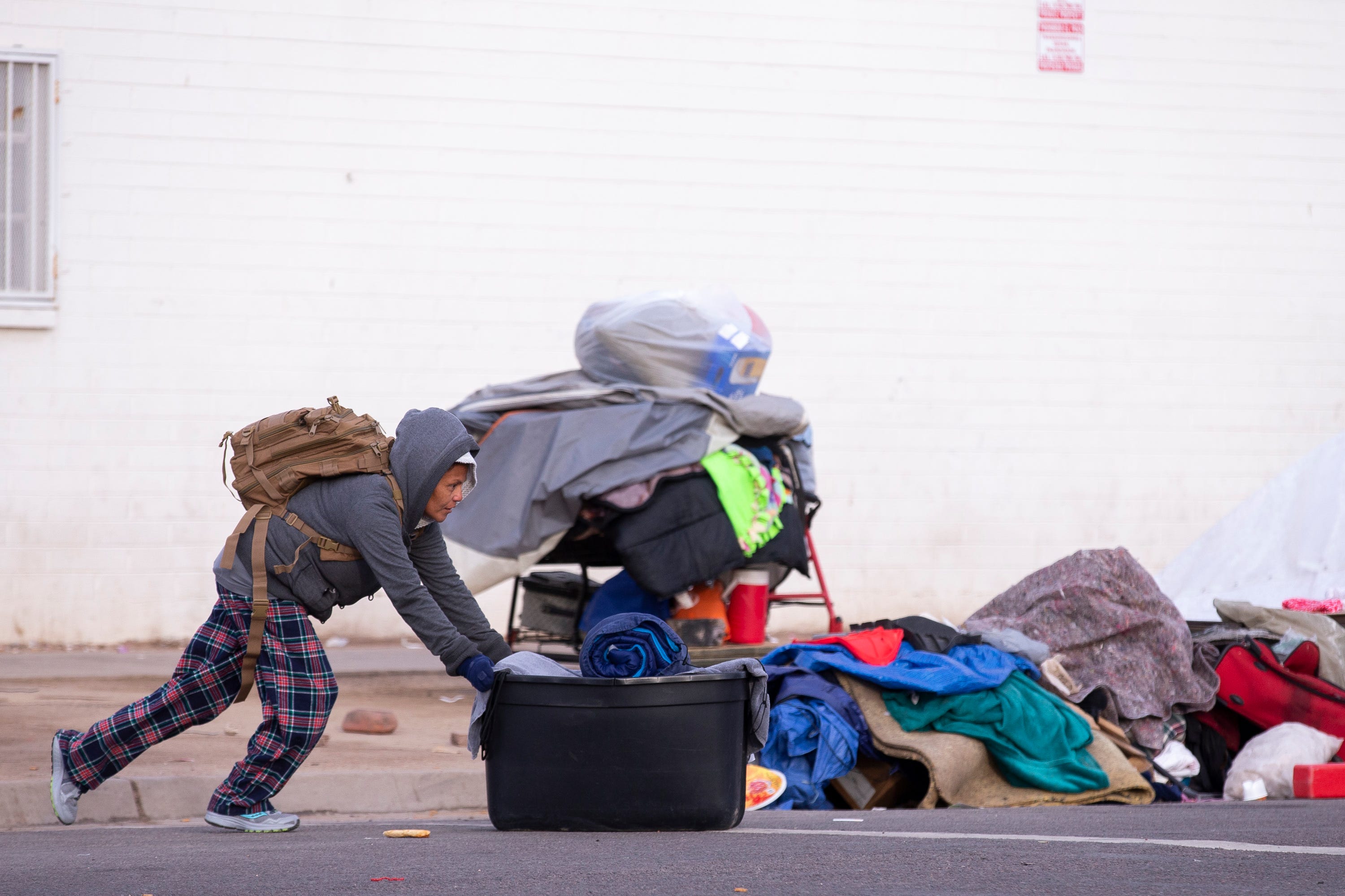 Homeless crisis stokes conflict between Phoenix neighbors, providers