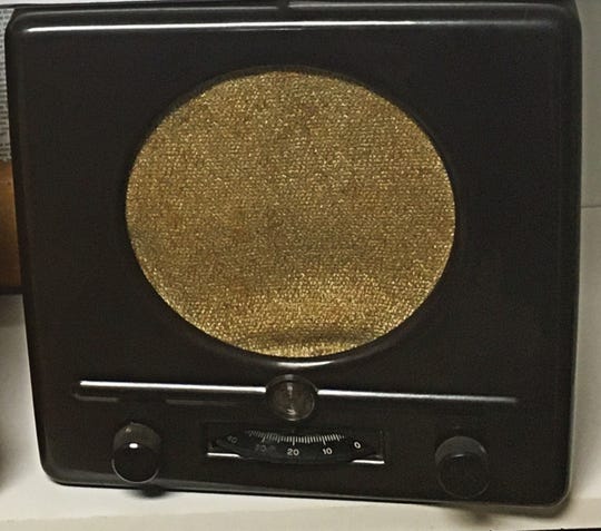 Around Asheville: Drop in, turn on, tune in at AVL Radio Museum