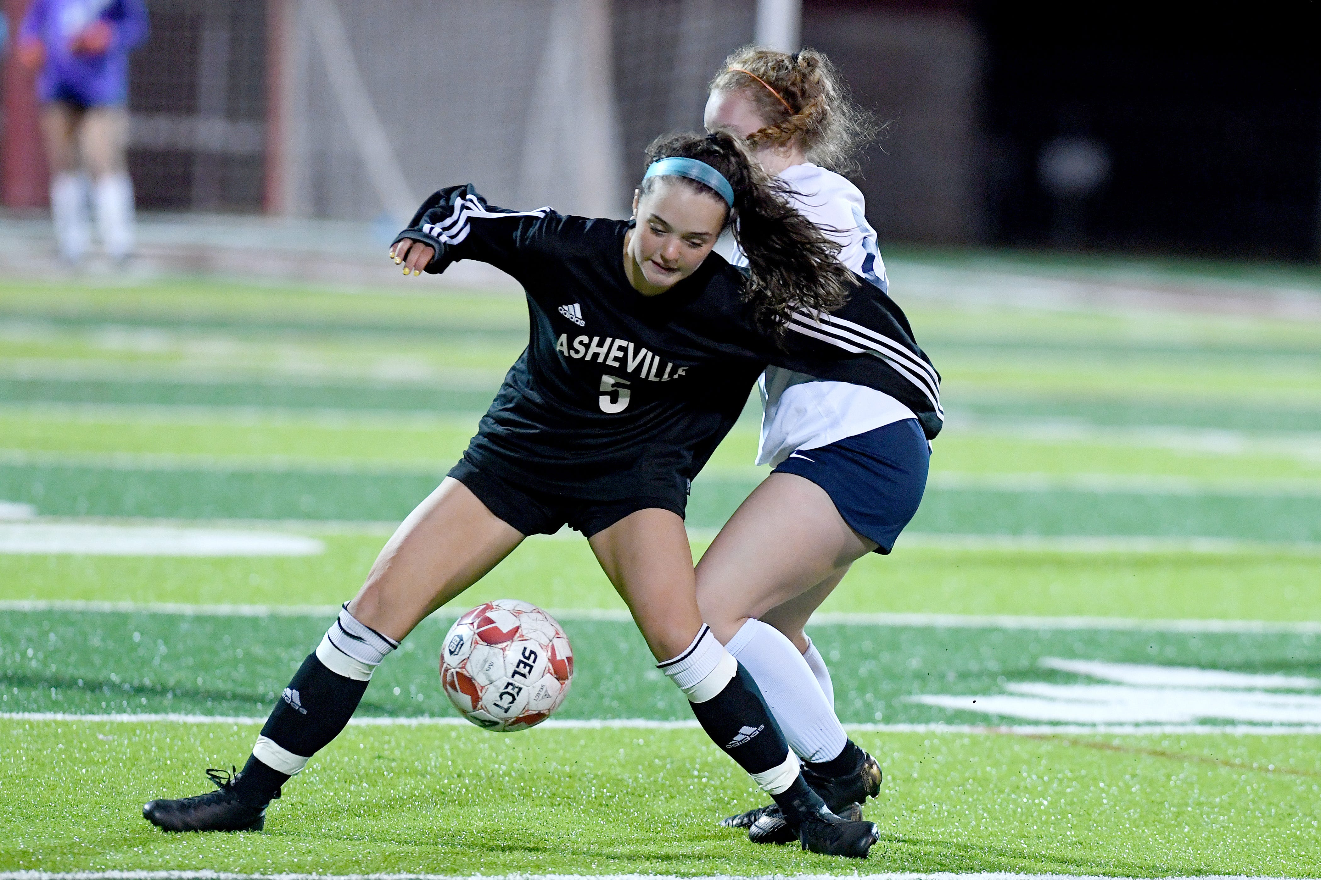 Asheville High's Emma Smith commits to play Division I soccer