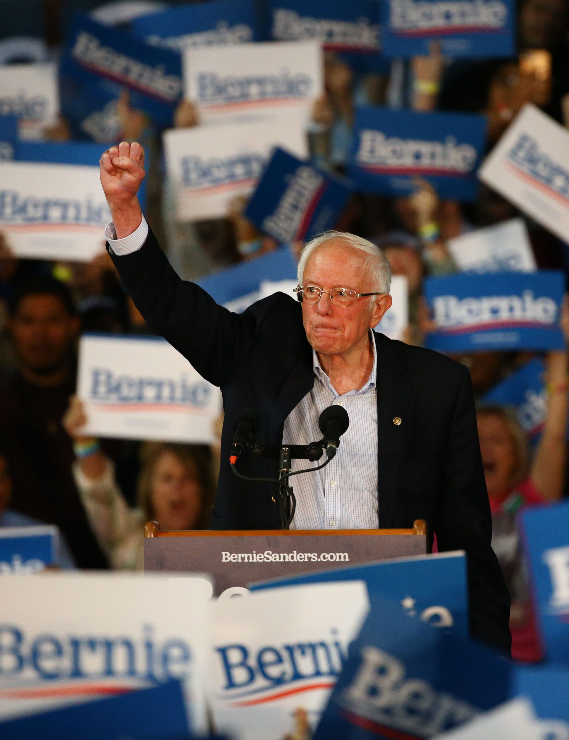 Bernie Sanders hosts 1st Phoenix rally of 2020 election season