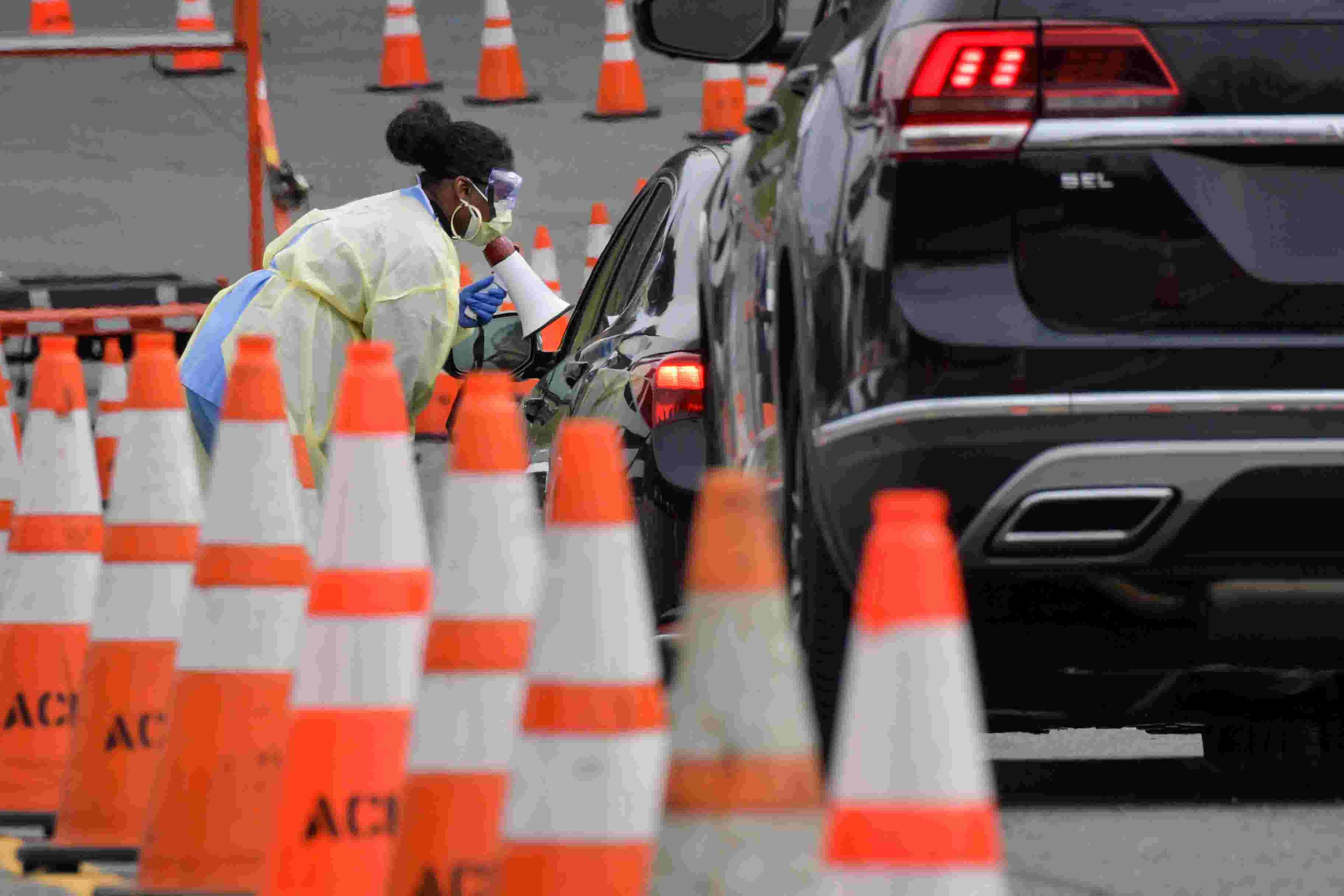 Coronavirus drive-thru testing demonstrated by Virginia test site Coronavirus drive-thru testing demonstrated by Virginia test site