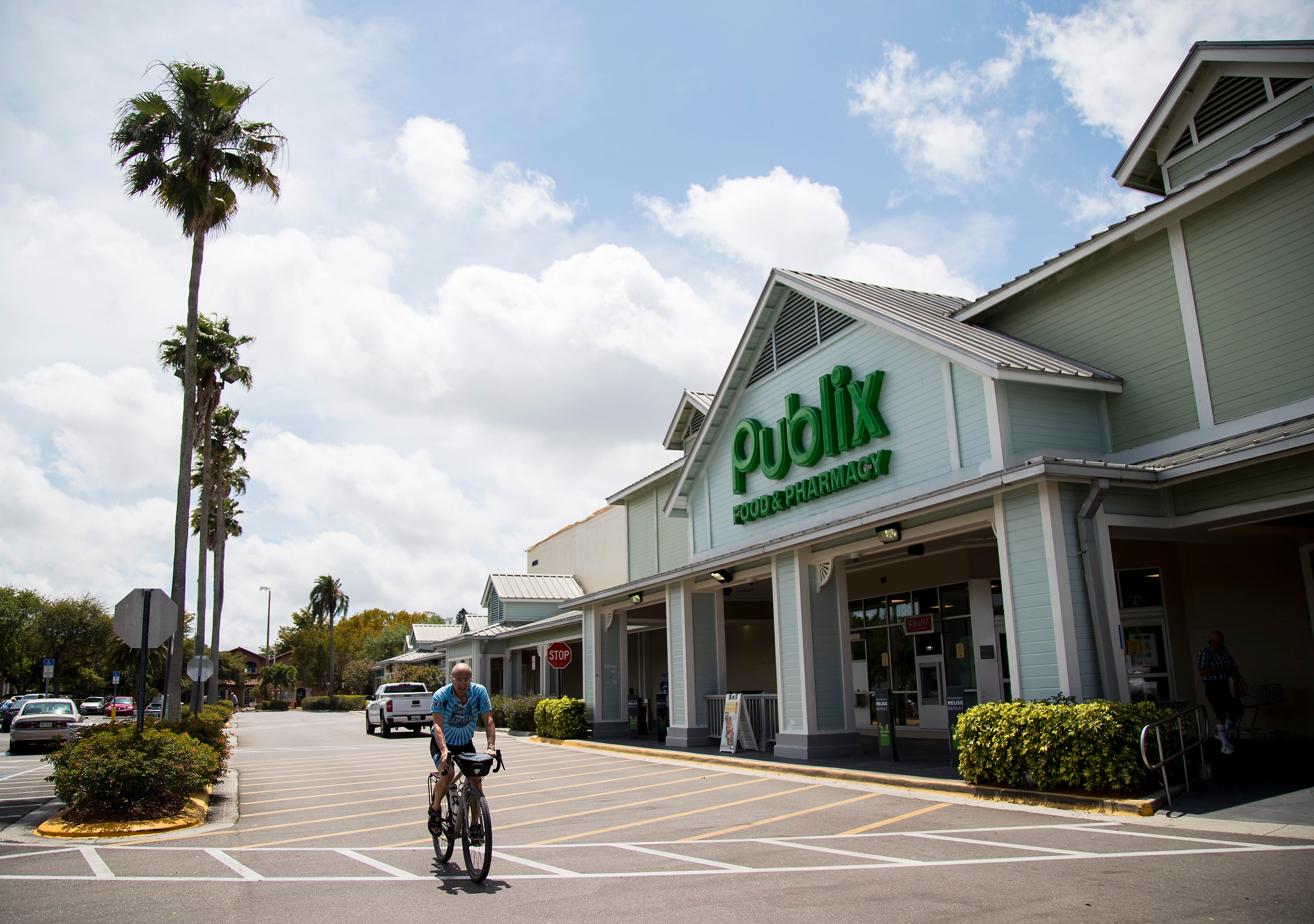 Coronavirus Florida: Small businesses in Publix-owned shopping centers ...