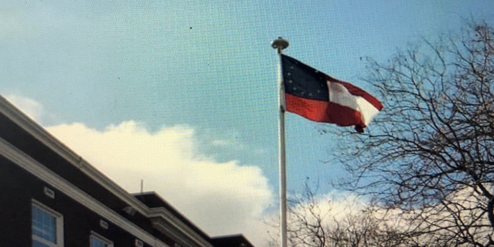 NAACP Kentucky against Confederate flag outside Marshall County court