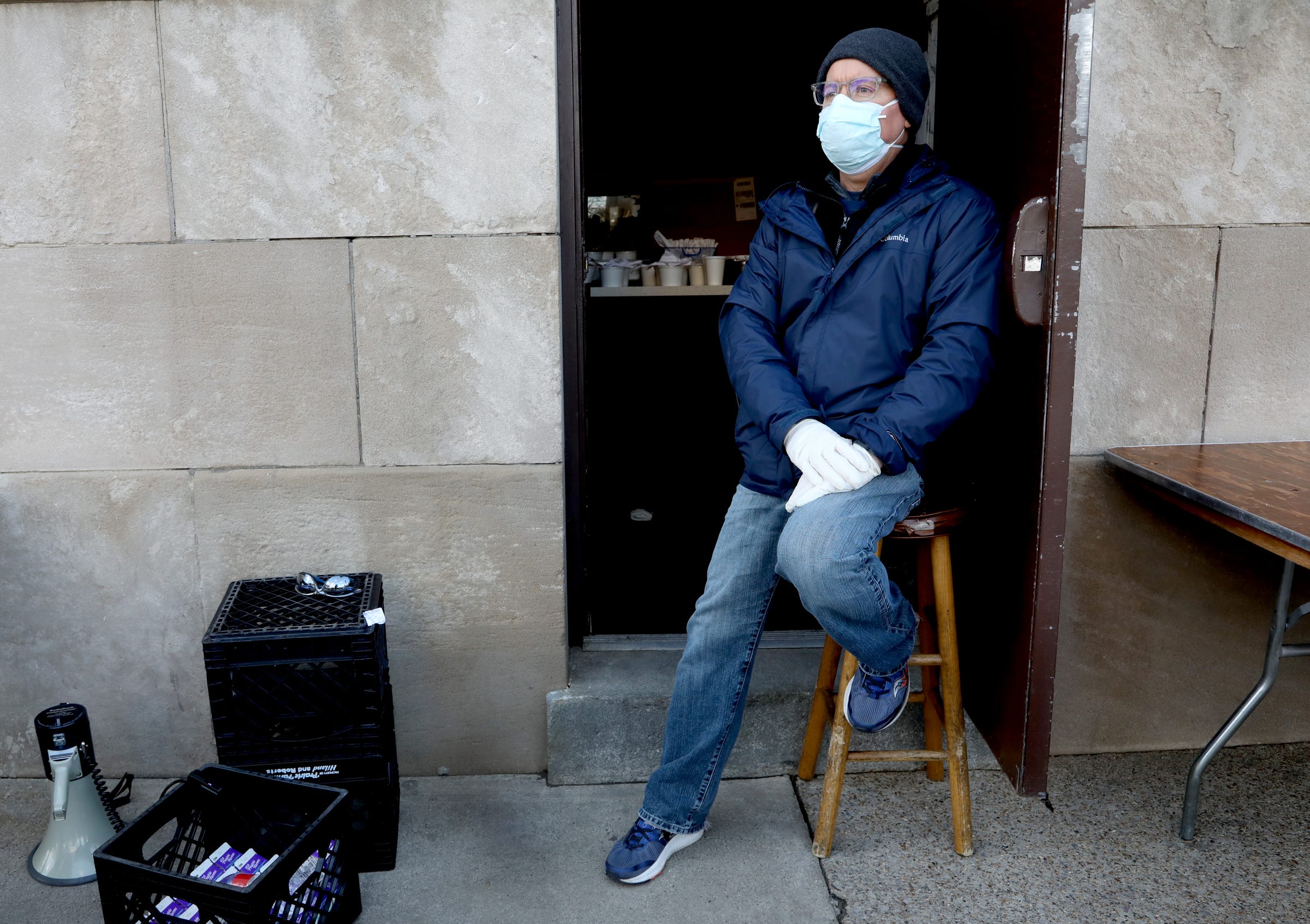 Church opens mobile showers for Detroit's homeless people