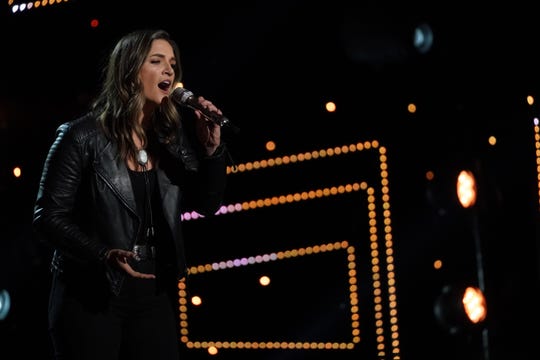 'American Idol': Grace Leer in Top 20, singing from home during pandemic