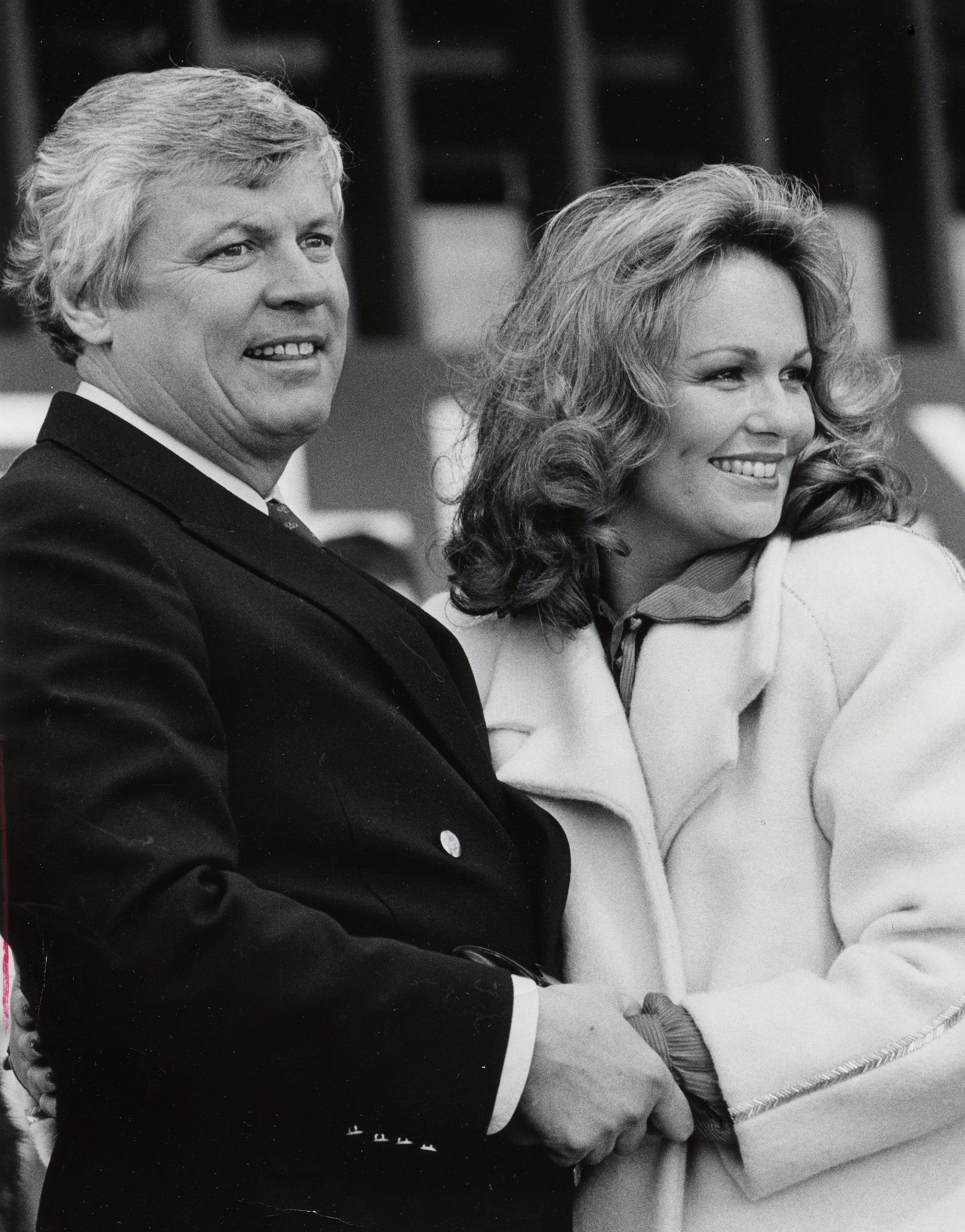 Former Miss America and Kentucky first lady Phyllis George dies