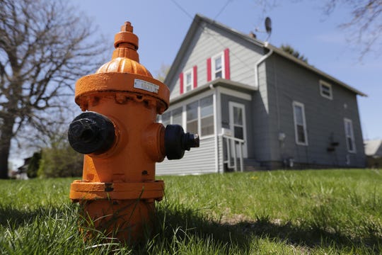 Appleton uses color scheme to specify water flow rate of fire hydrants