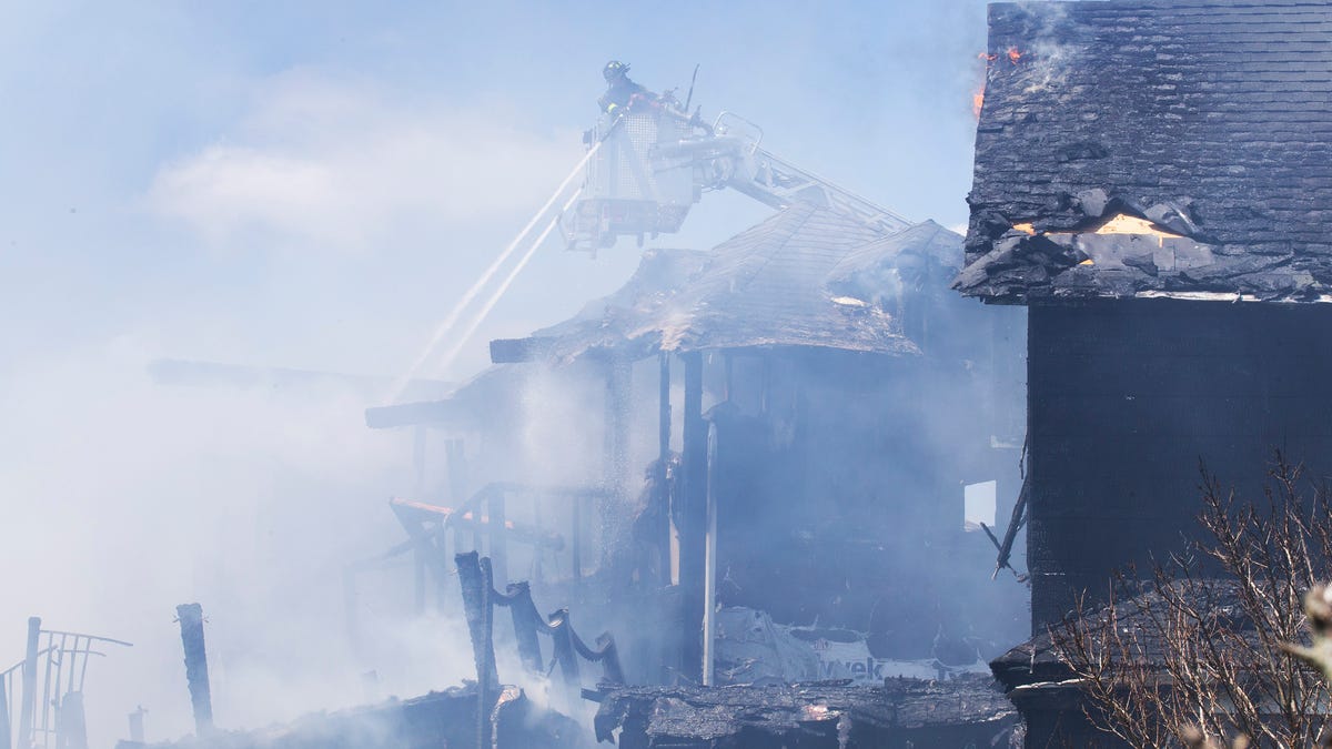 Fire destroys two homes in Monmouth Beach