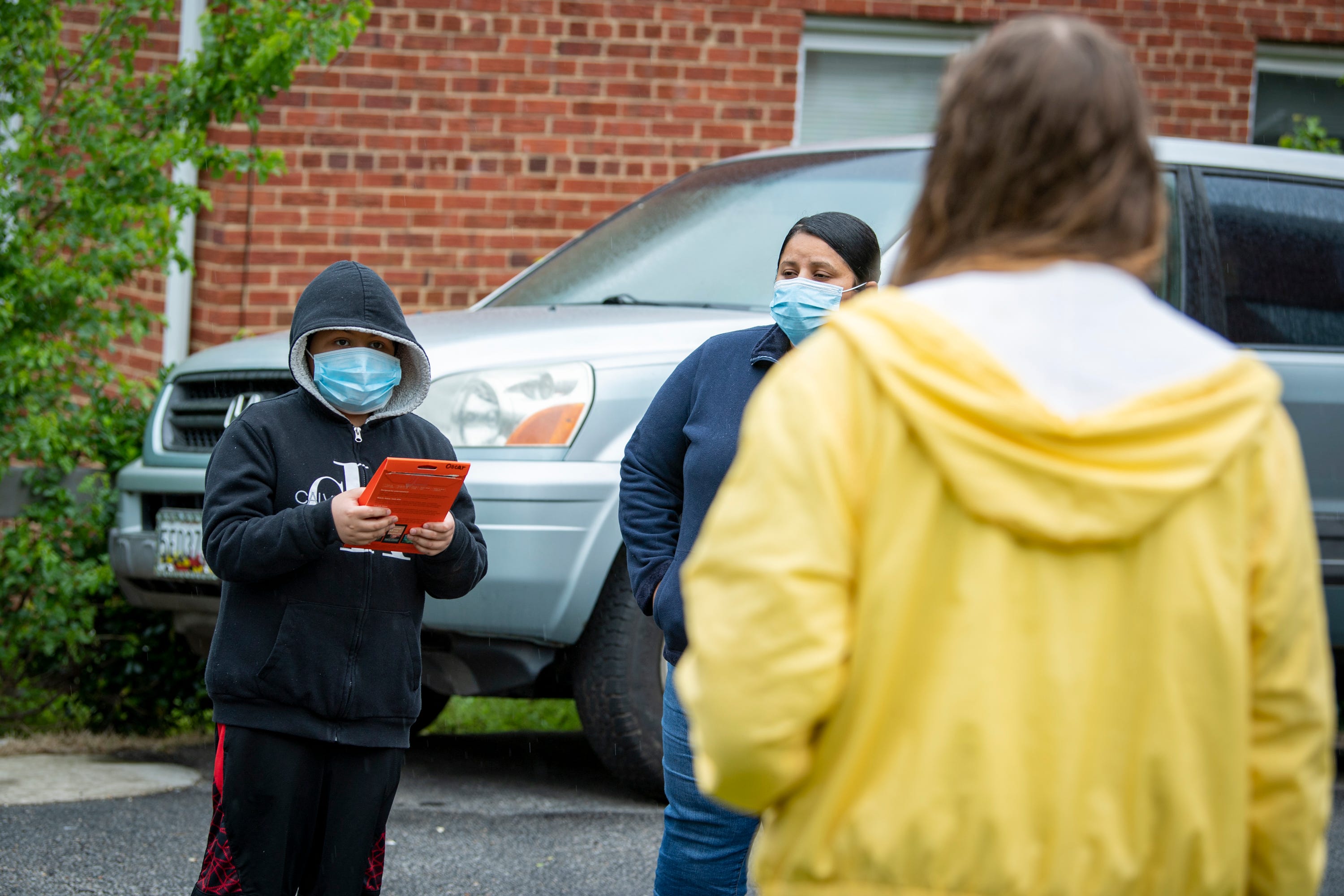 Coronavirus online classes: ESL students struggle with schools closed