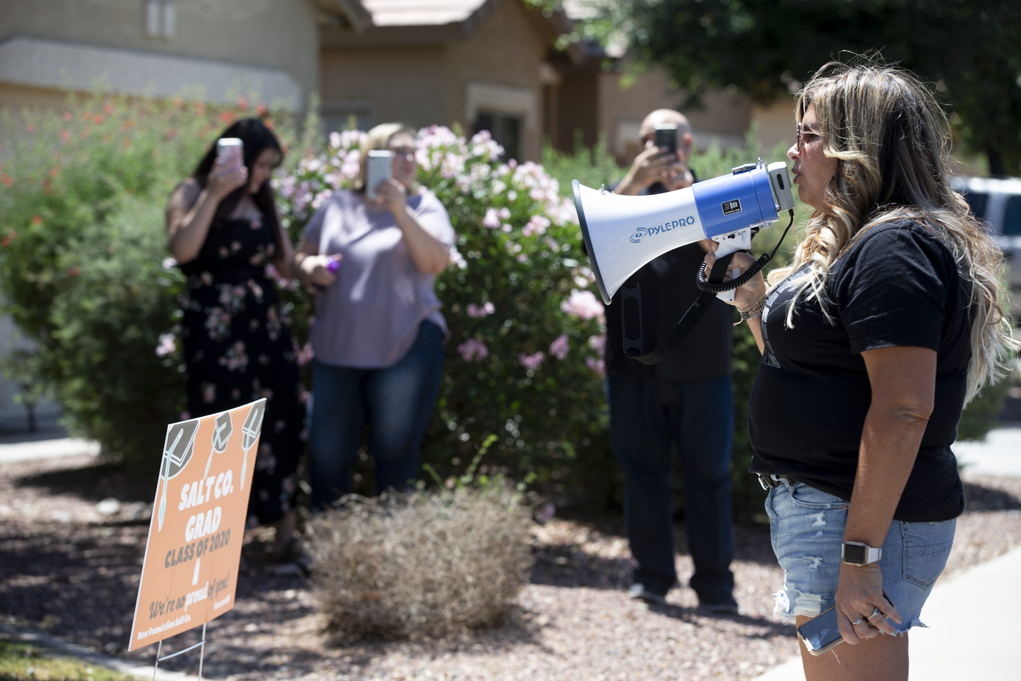 Coronavirus: 2020 graduation ideas become controversial amid COVID-19