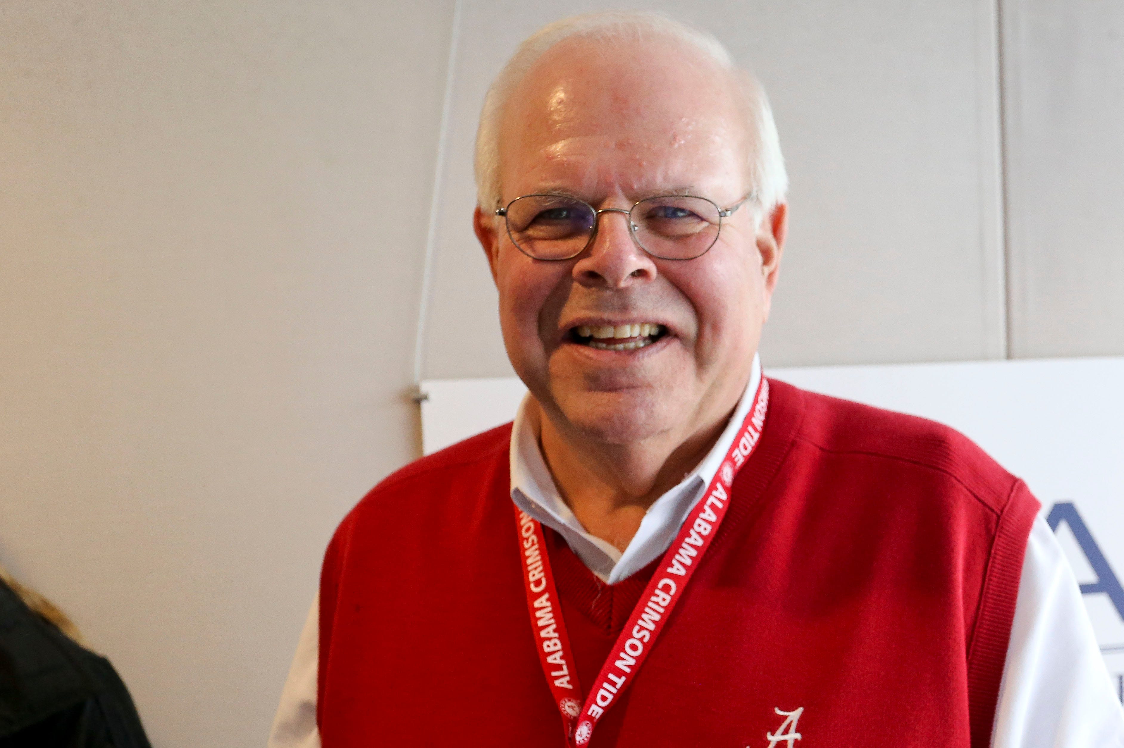 Eli Gold, voice of Alabama football, shares latest on his cancer