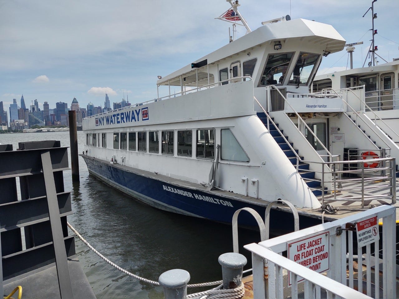 Ferries dumped sewage in NY, NJ, lawsuit claims