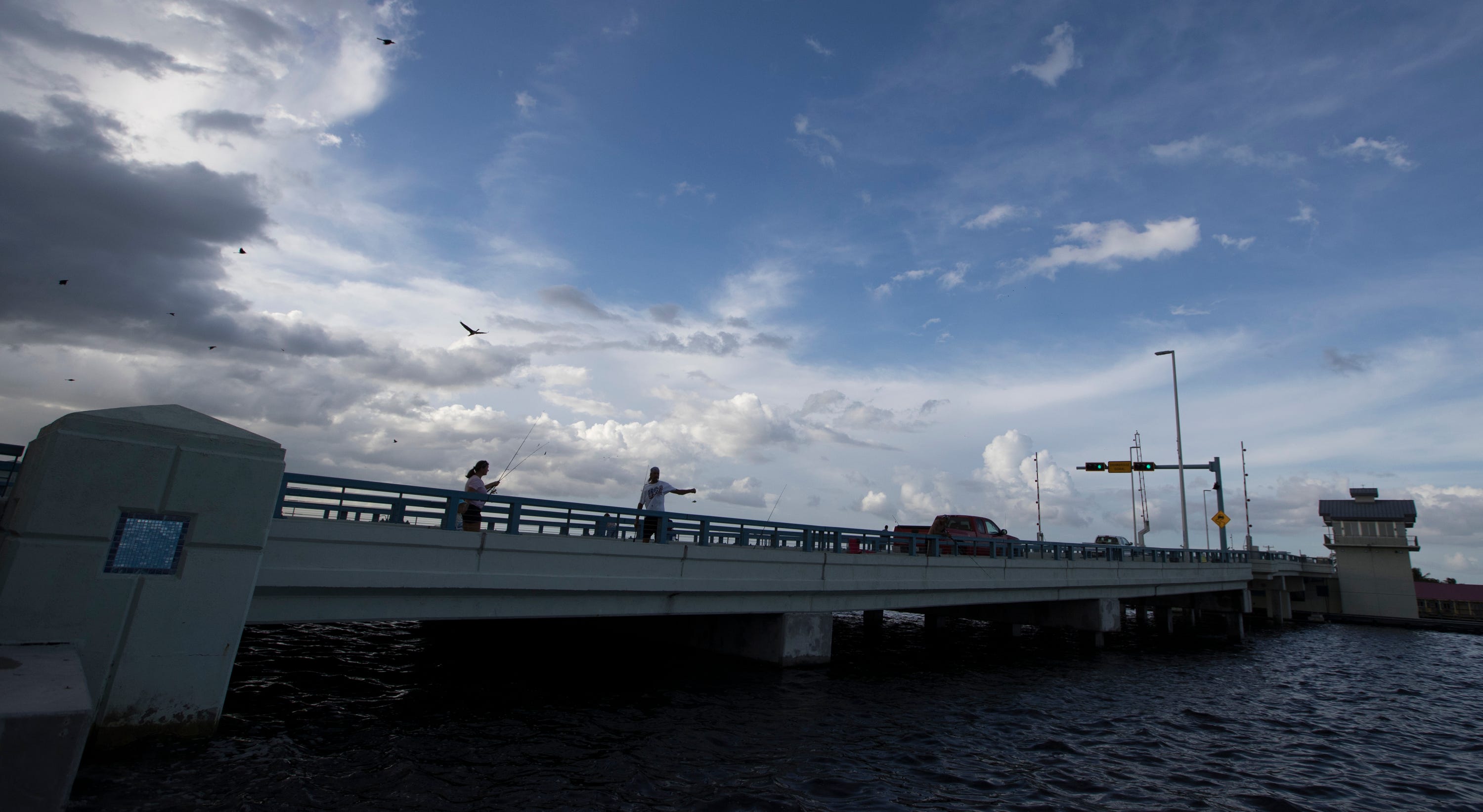 How much do you know about 'The Fishingest Bridge in the World' in ...