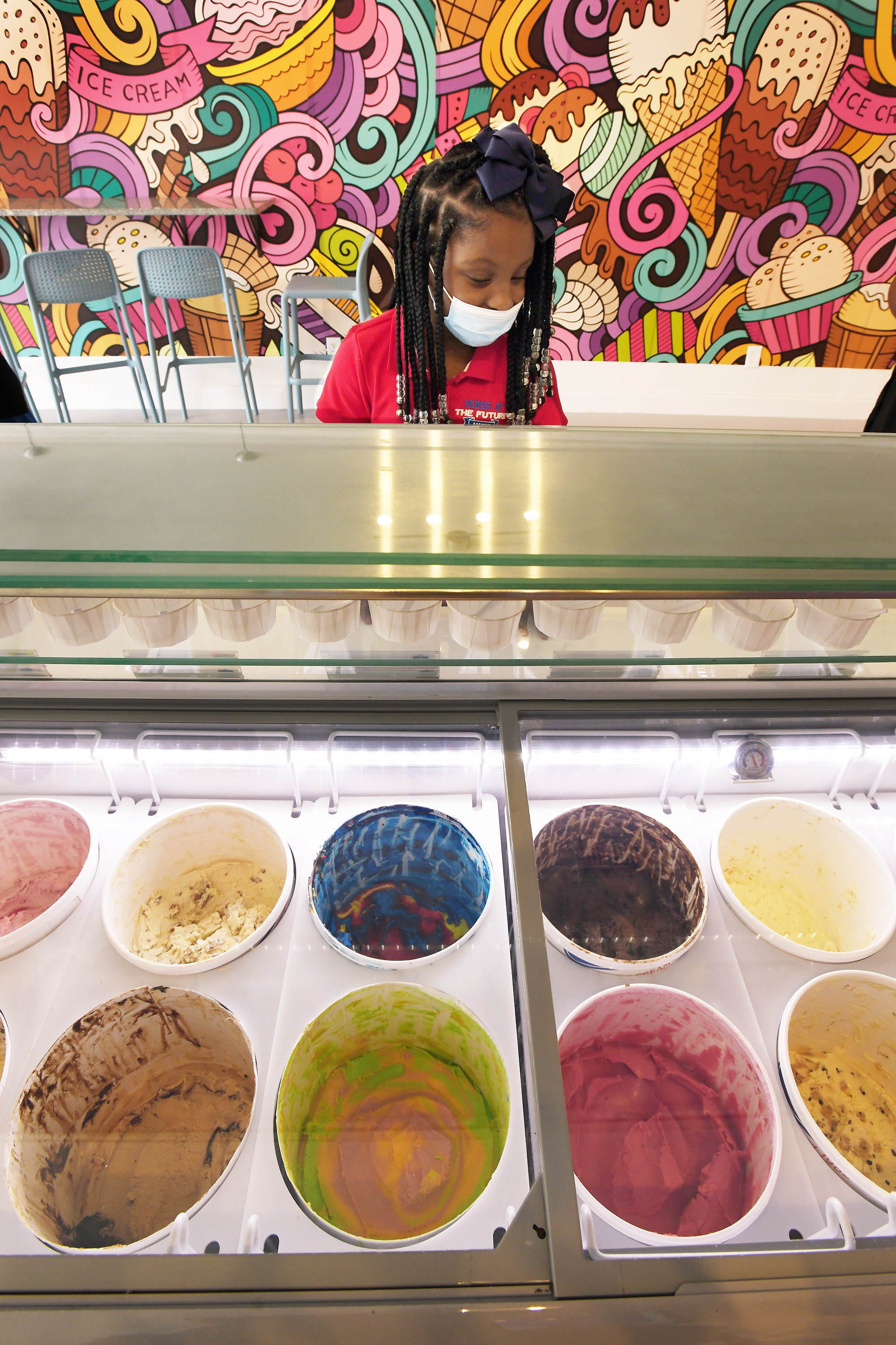 Ice cream shop Springfield Scoops opens in Jacksonville