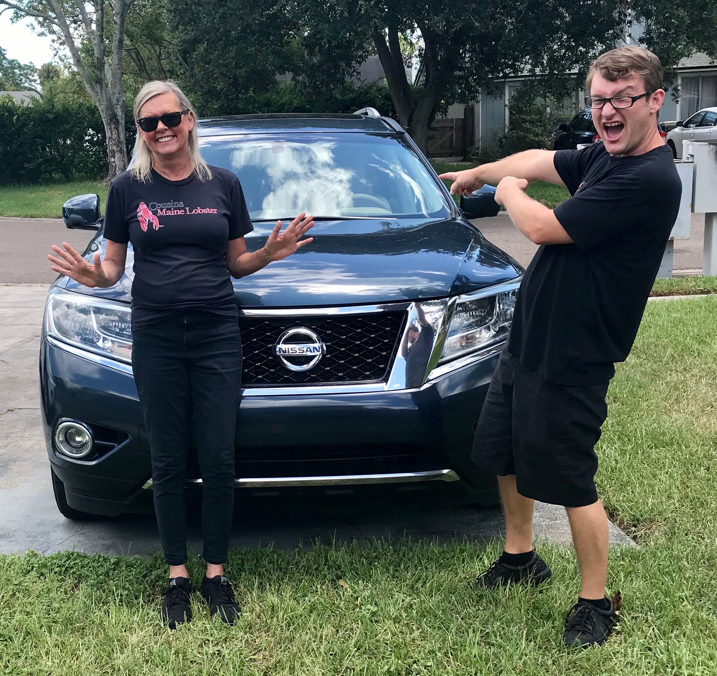 Neptune Beach restaurant owner solves employee's car woes, buys new 1