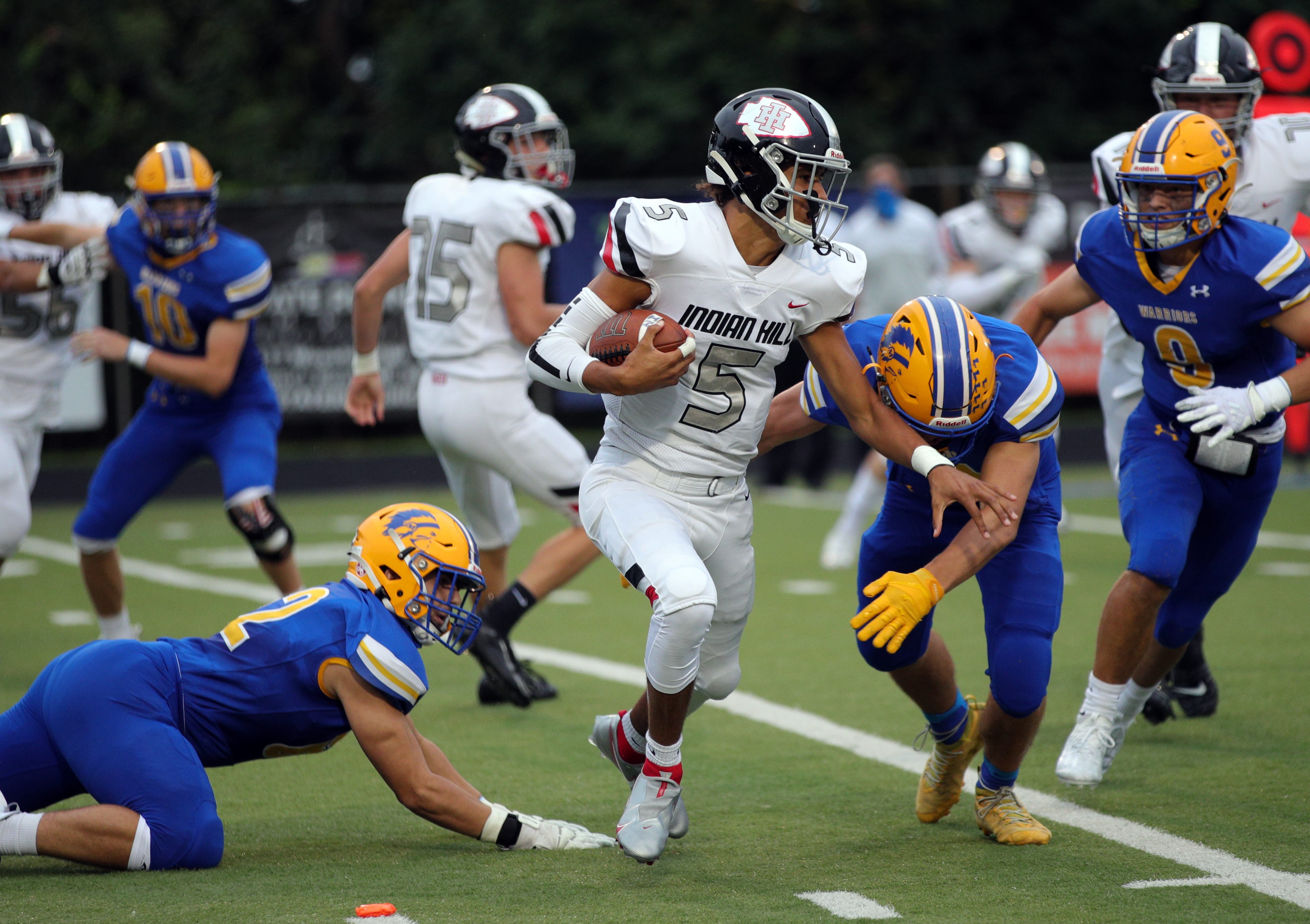 NFL sons help Indian Hill football go undefeated heading into playoffs