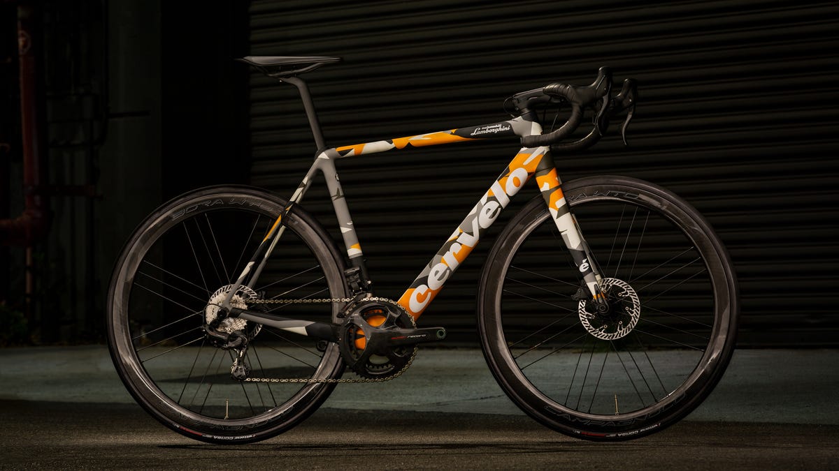 Lamborghini is offering a $18,000 supercar-inspired bicycle
