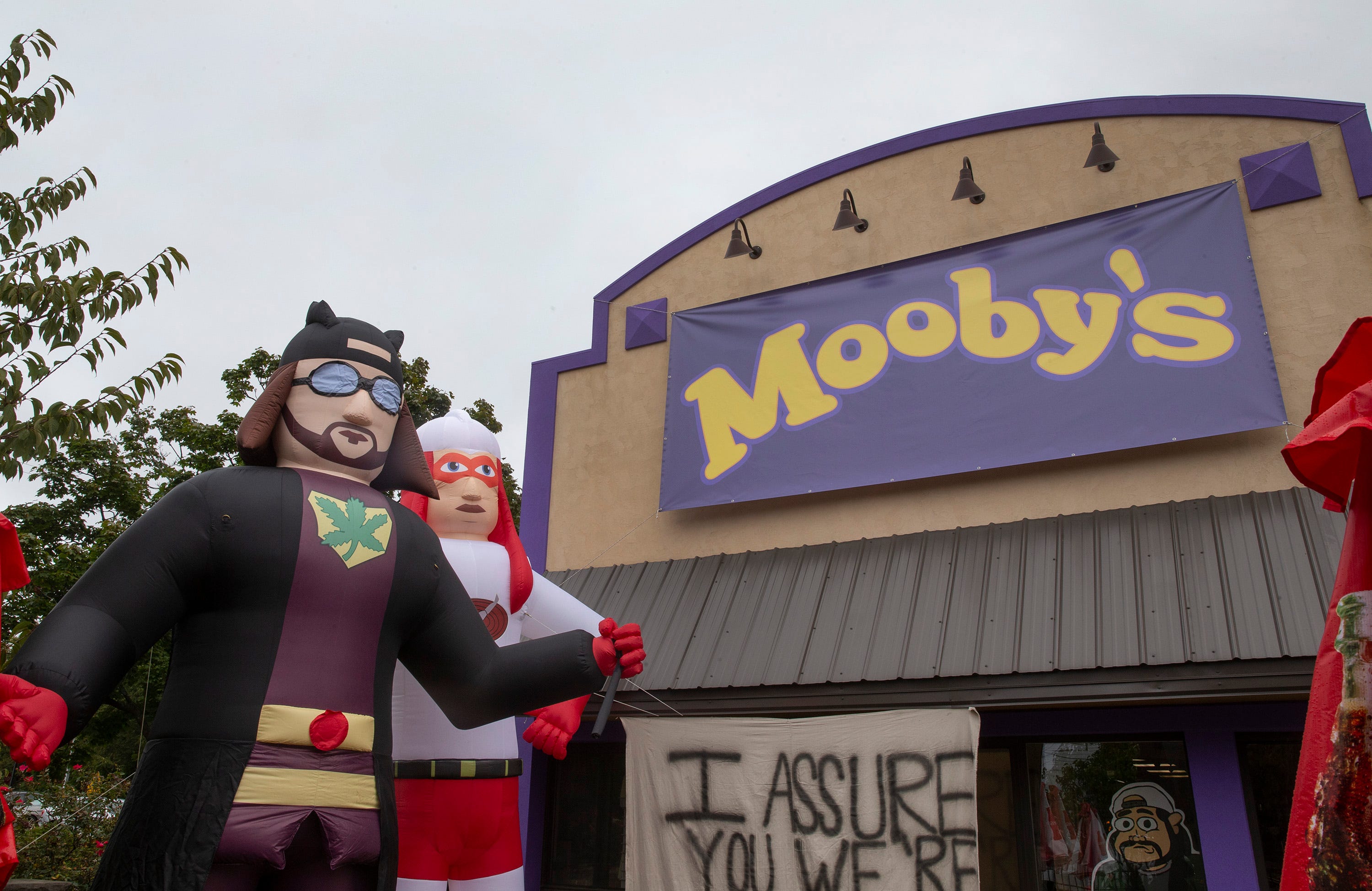 Kevin Smith on 'Clerks 3,' Mooby's, mortality: 'Never let a joke die'