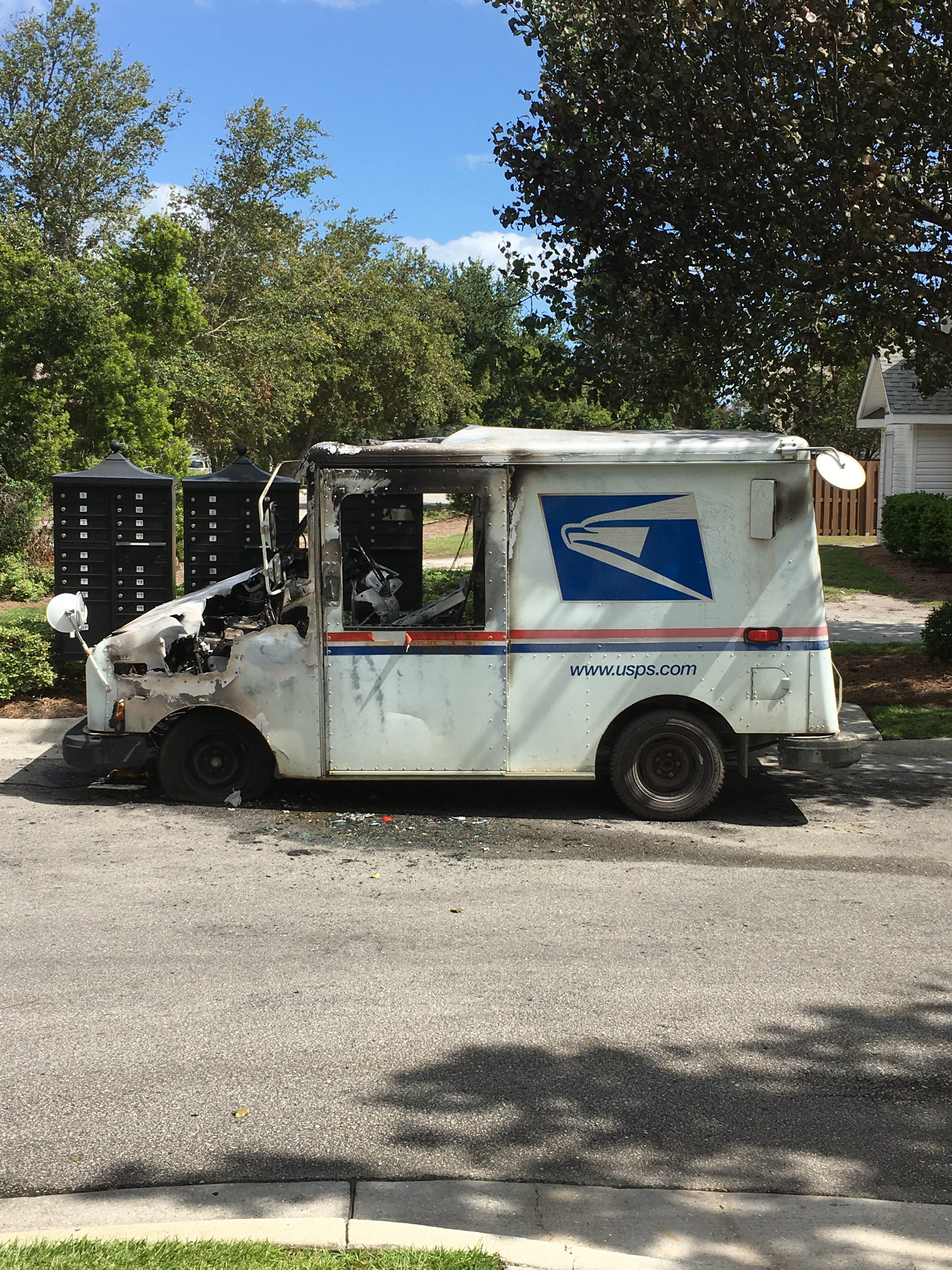 Wilmington USPS carrier saves mail, packages from burning truck