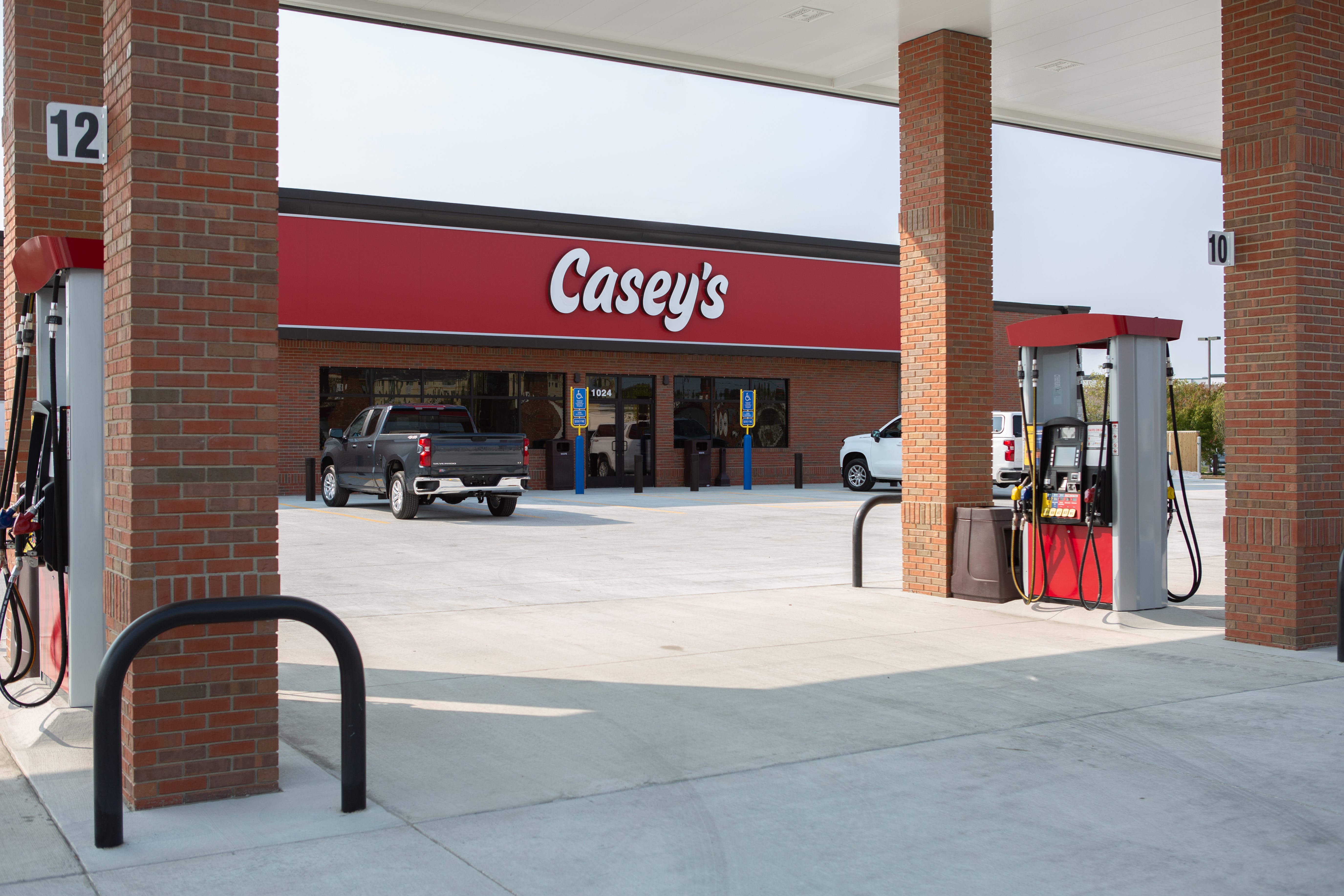 No longer a 'General Store,' Casey's redesigns its logo for the first ...