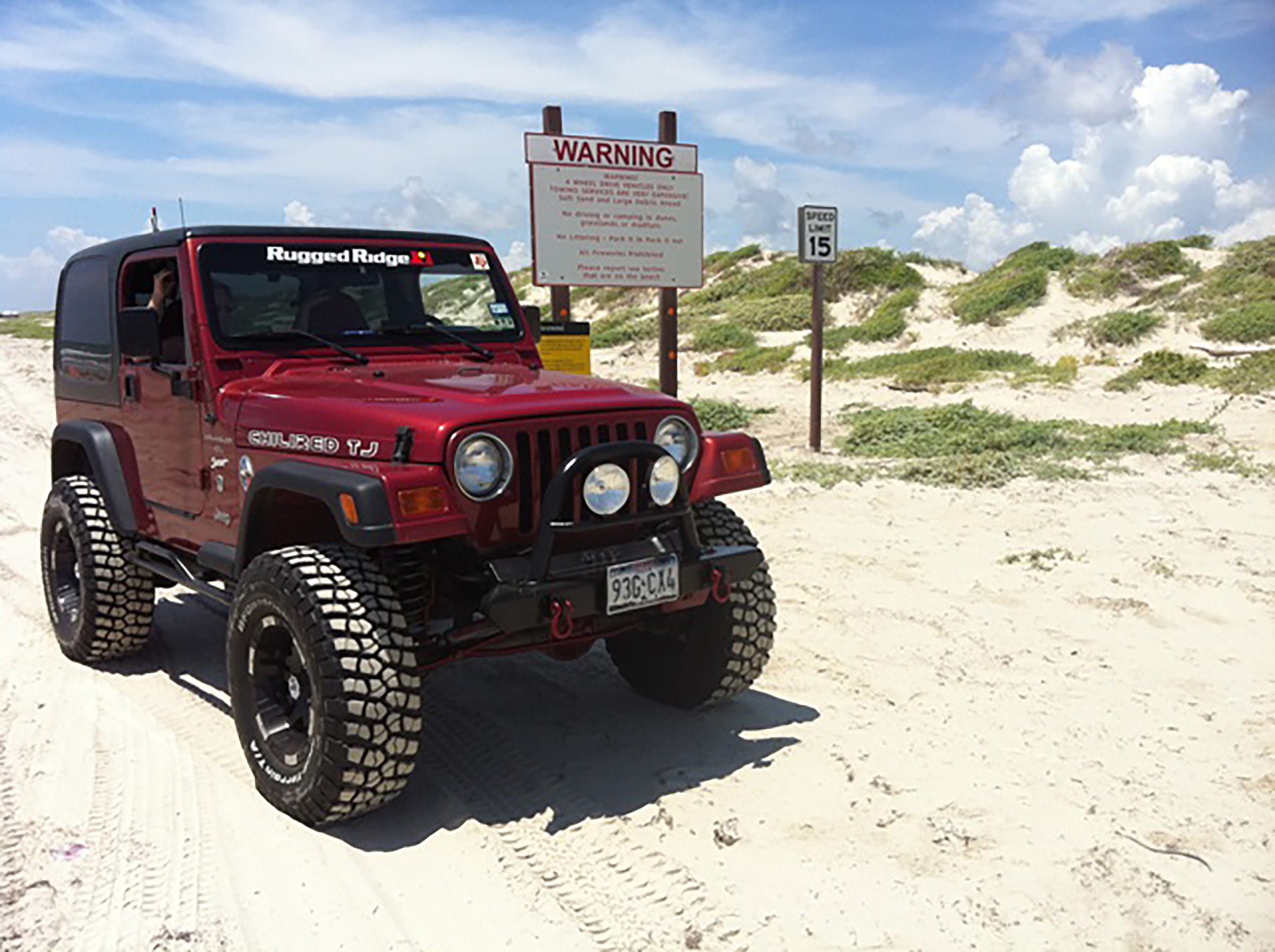 Jeep Wrangler owners on hand signals, finding an ‘extended family’