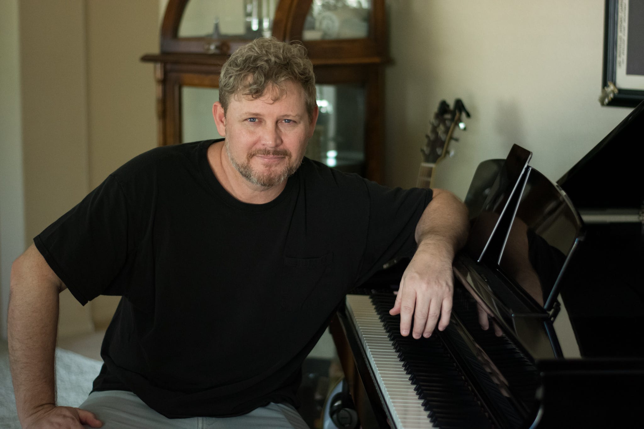 Palm Springs resident Bob Gentry returns to music after 10-year hiatus