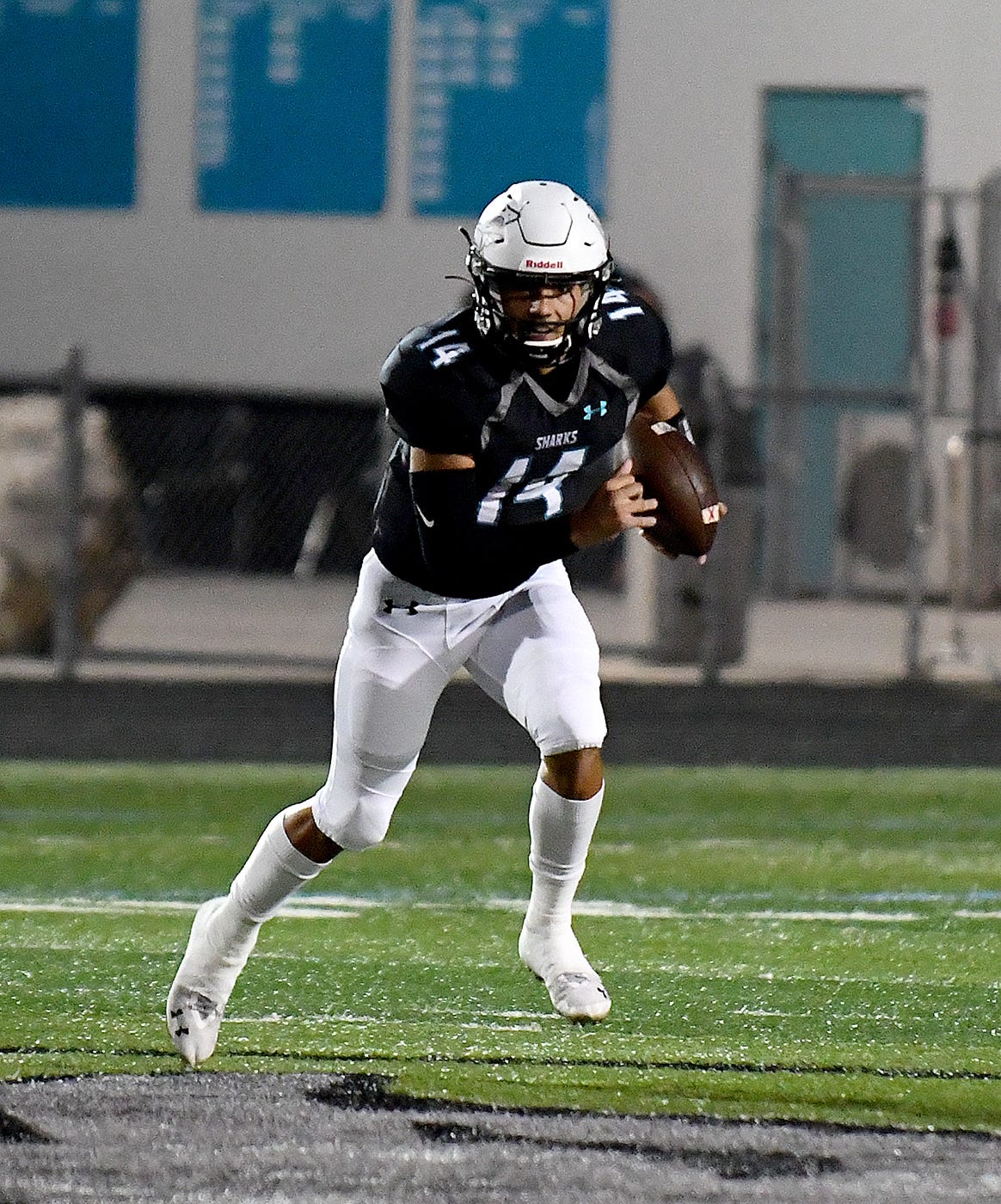 Lee, Collier football play-in playoff game previews predictions