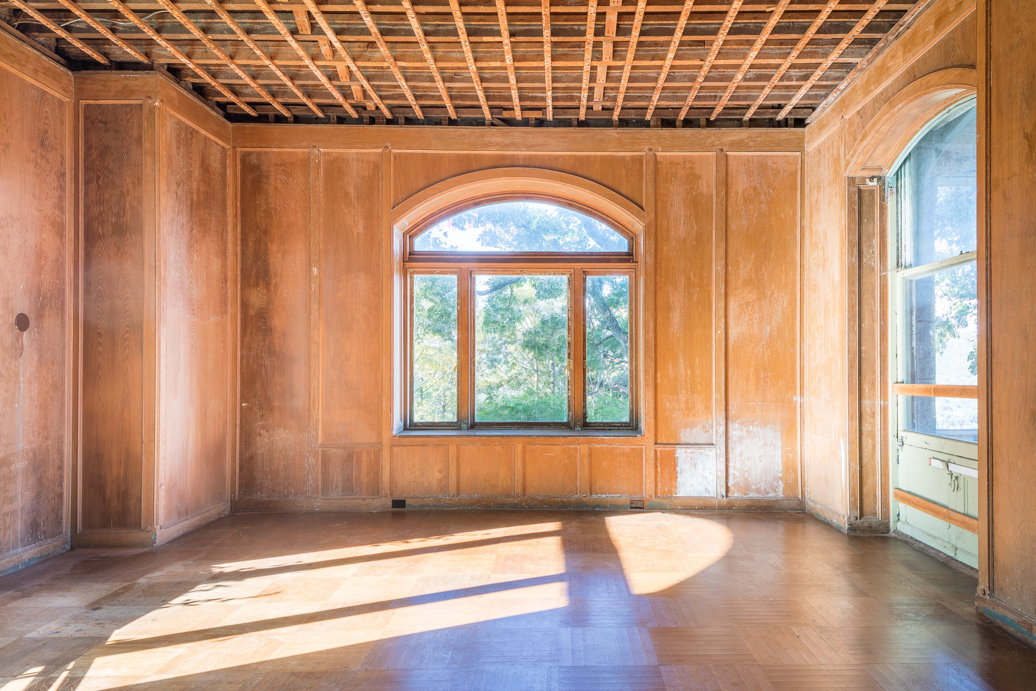 Garrison estate that may have inspired 'Wizard of Oz' castle for sale