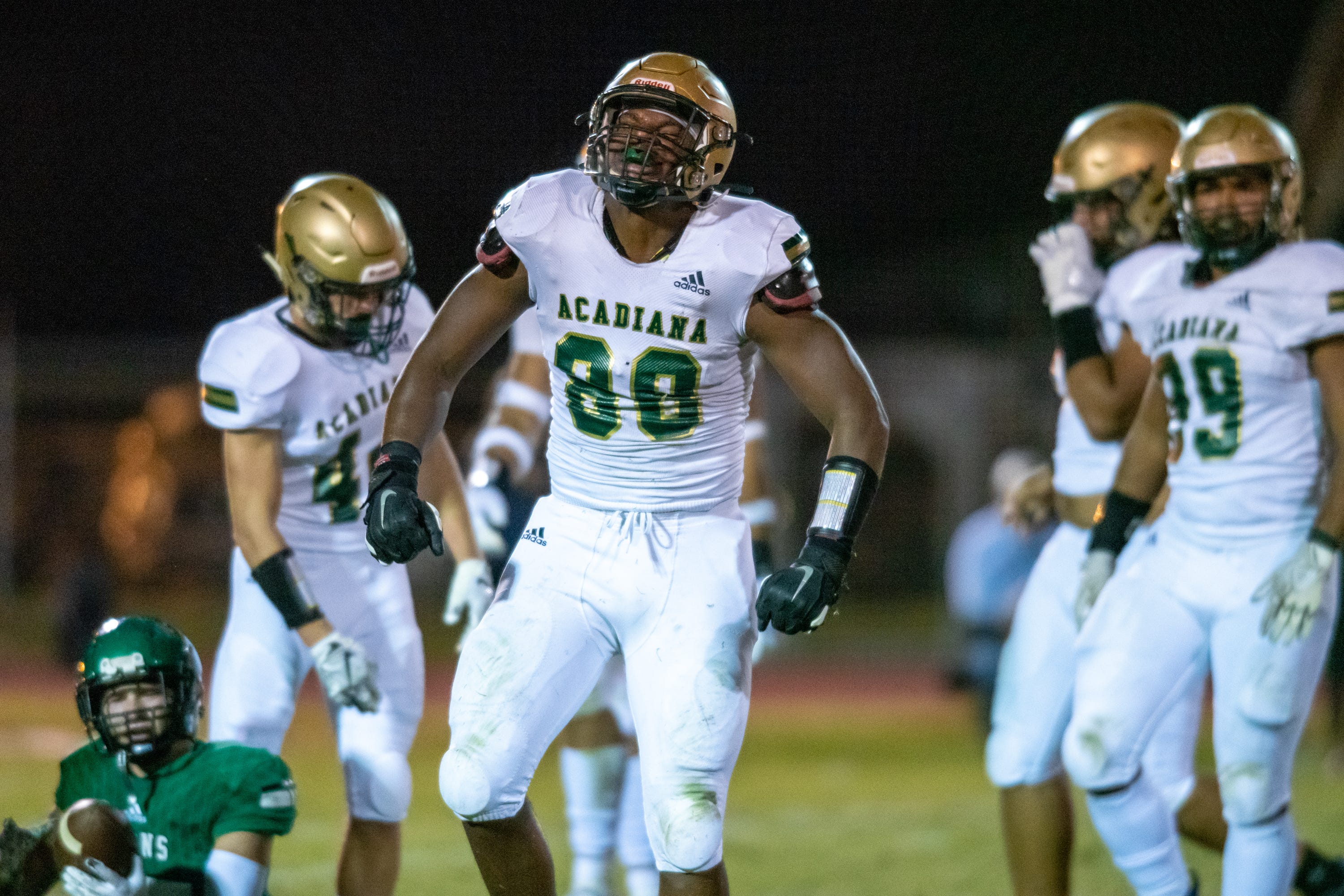 Acadiana junior defensive end Walter Bob Jr. commits to Alabama