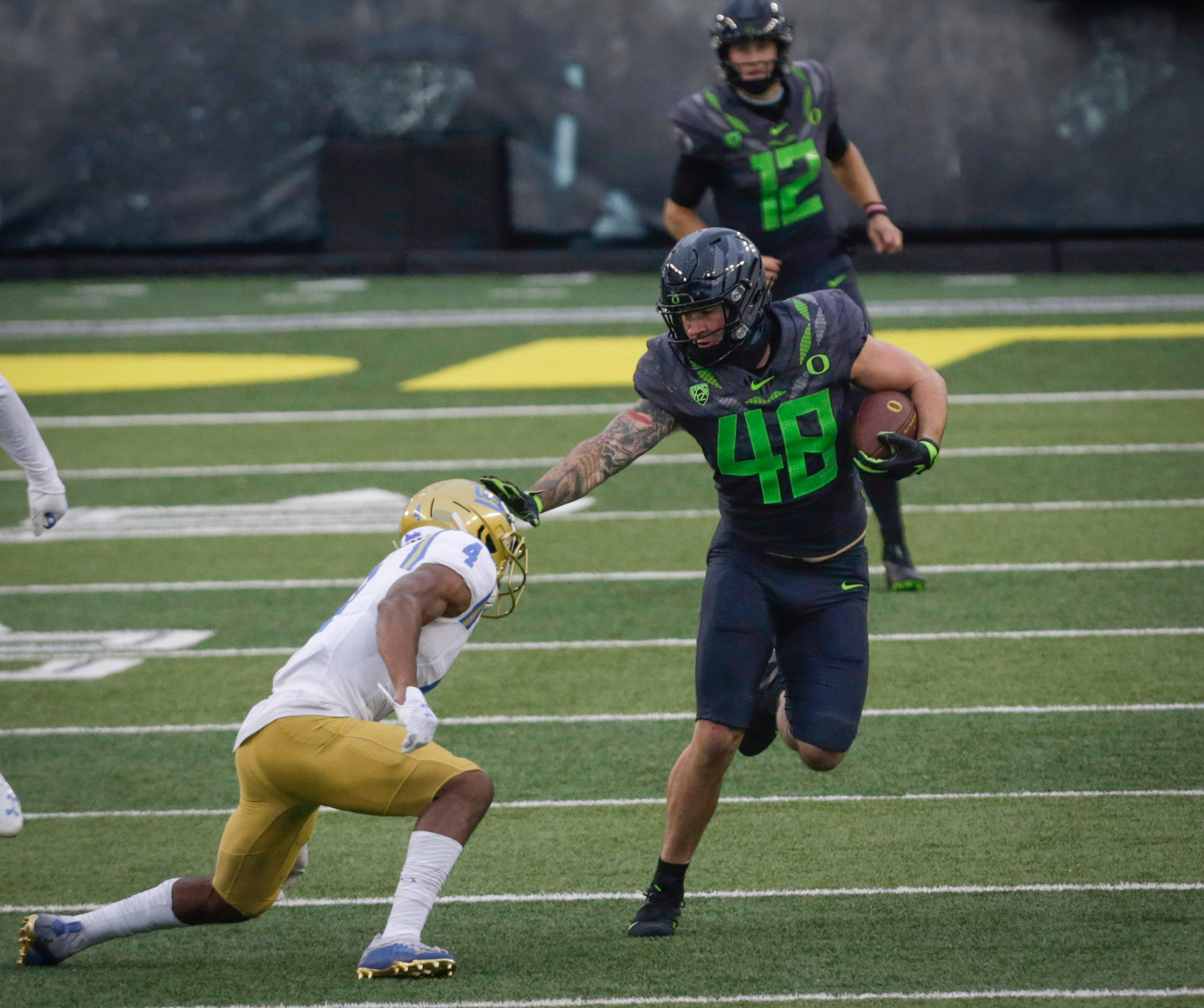 Devon Williams is catching on with Oregon Ducks football