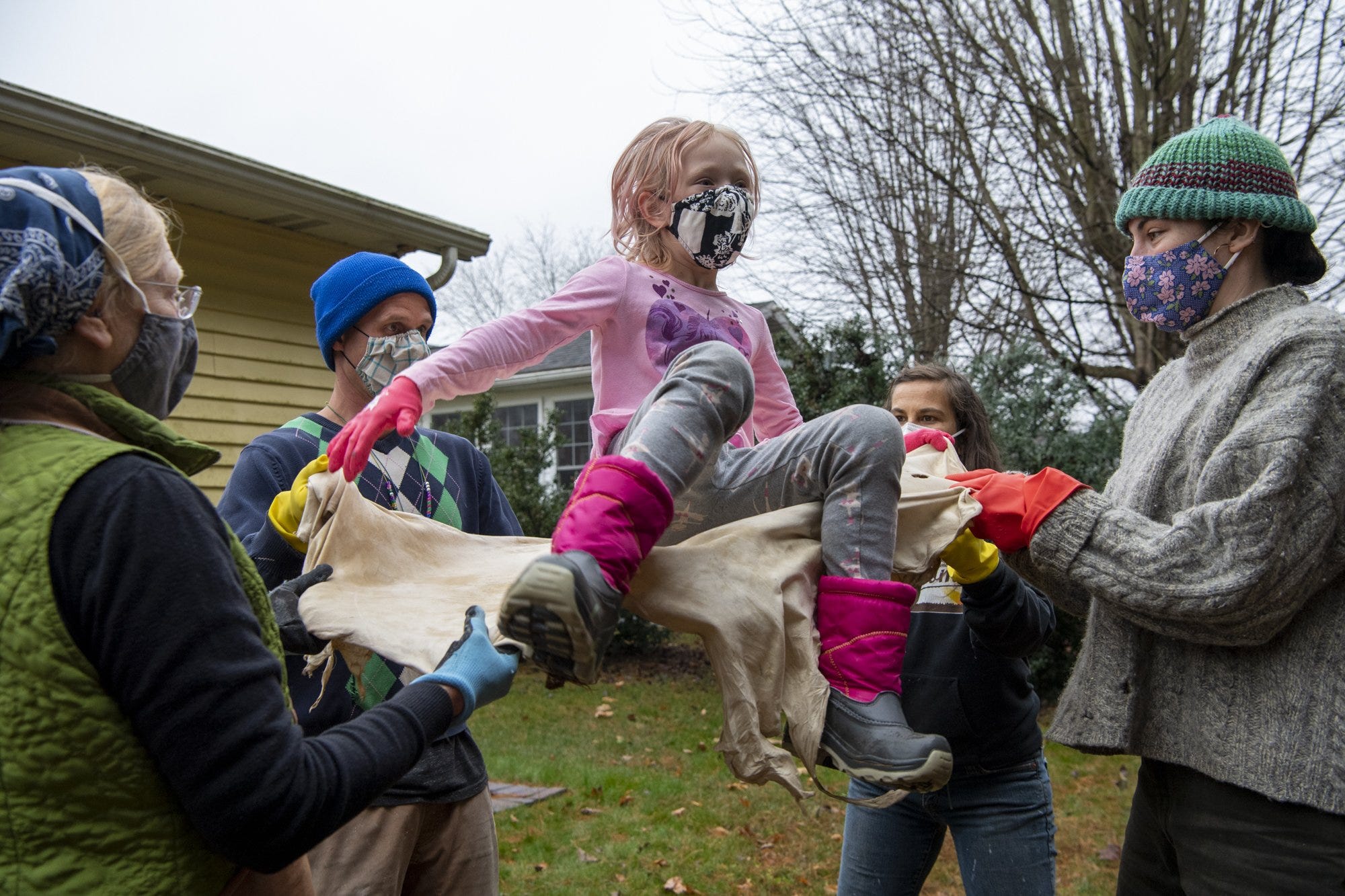 Appalachian artist teaches traditional hide tanning workshops