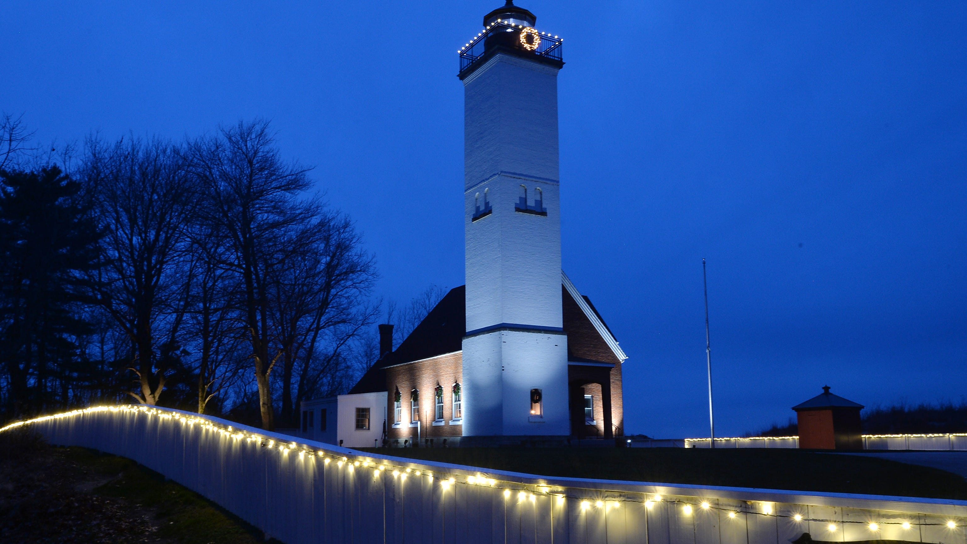 Presque Isle Lights Driving Tour Returns To State Park In December 2021