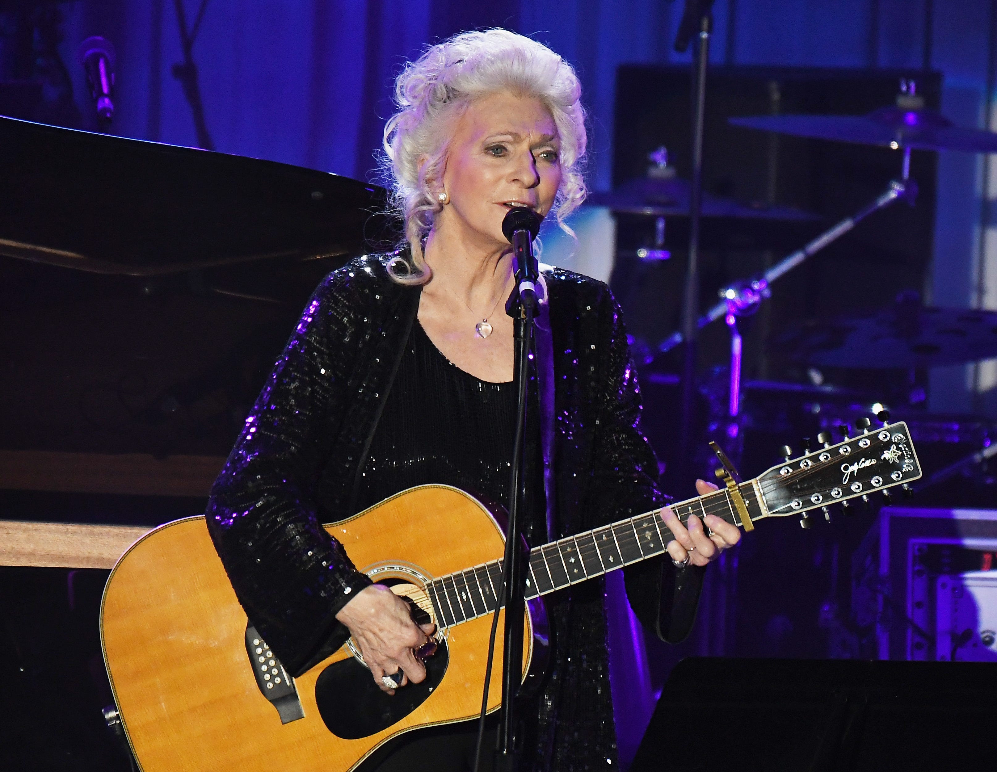 'Send in the Clowns': Legendary singer Judy Collins comes to Plymouth