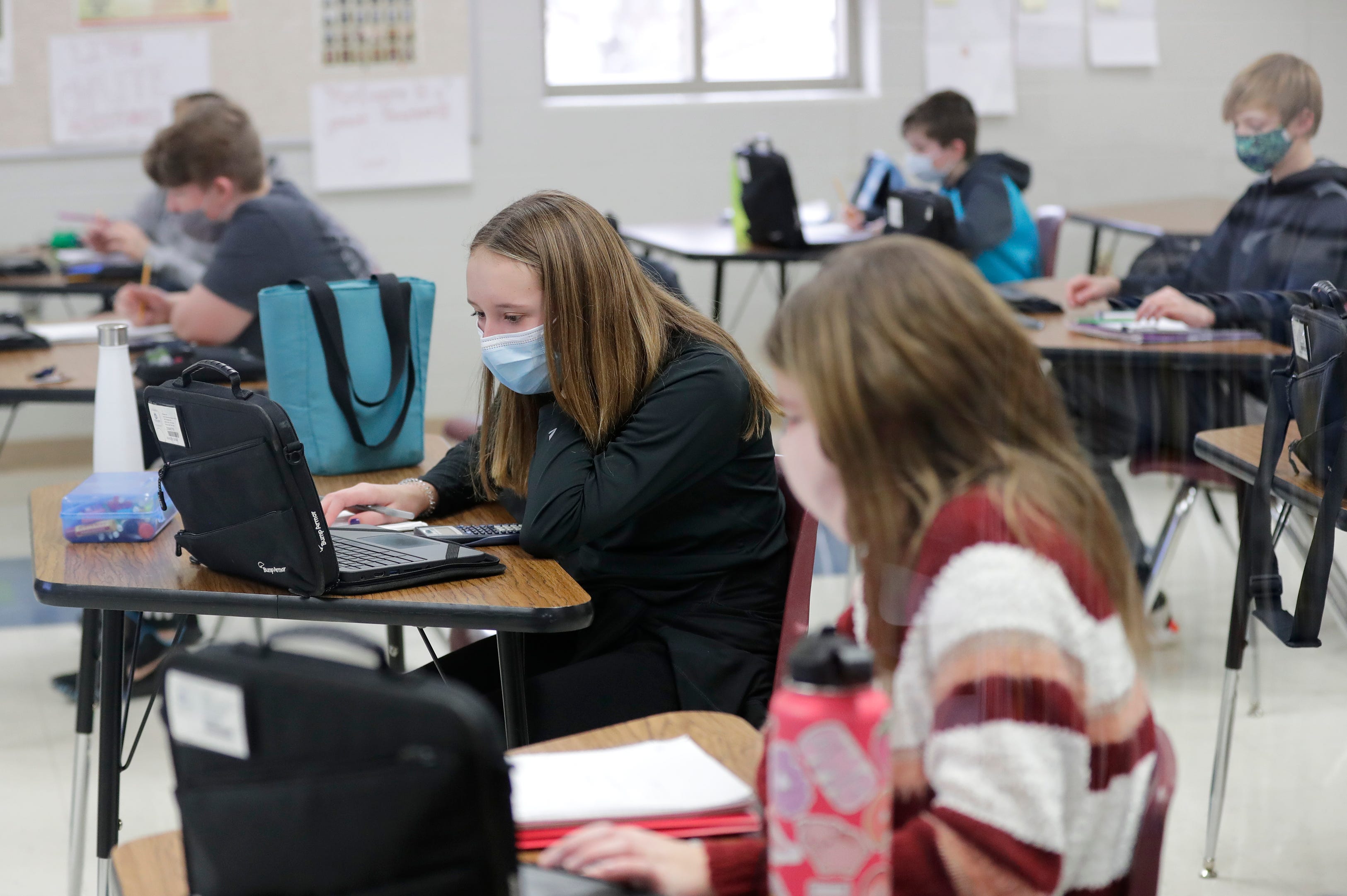 Wisconsin schools: How Little Chute stayed open amid COVID-19