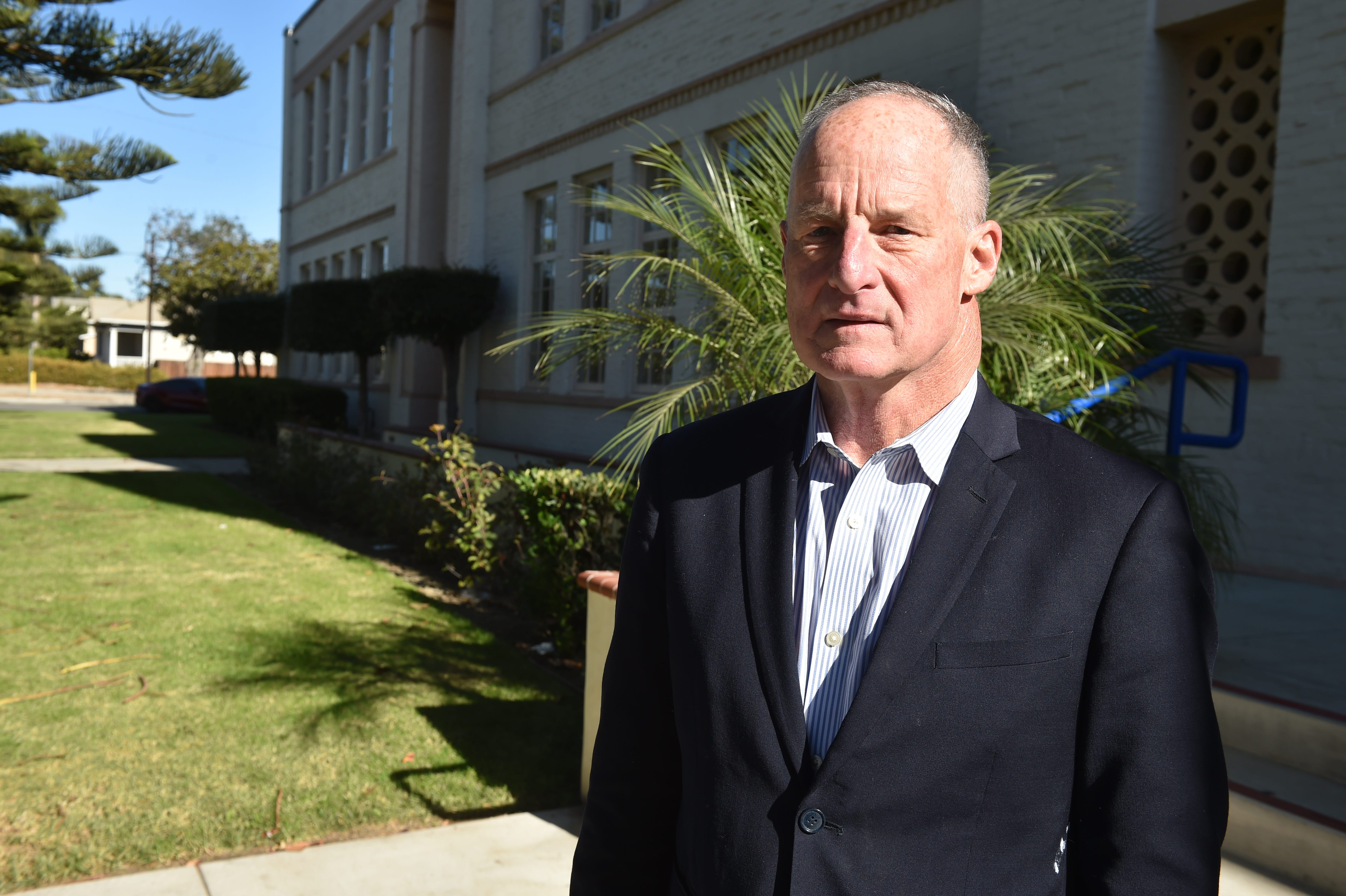 Oxnard mayor Tim Flynn exits, vows political comeback