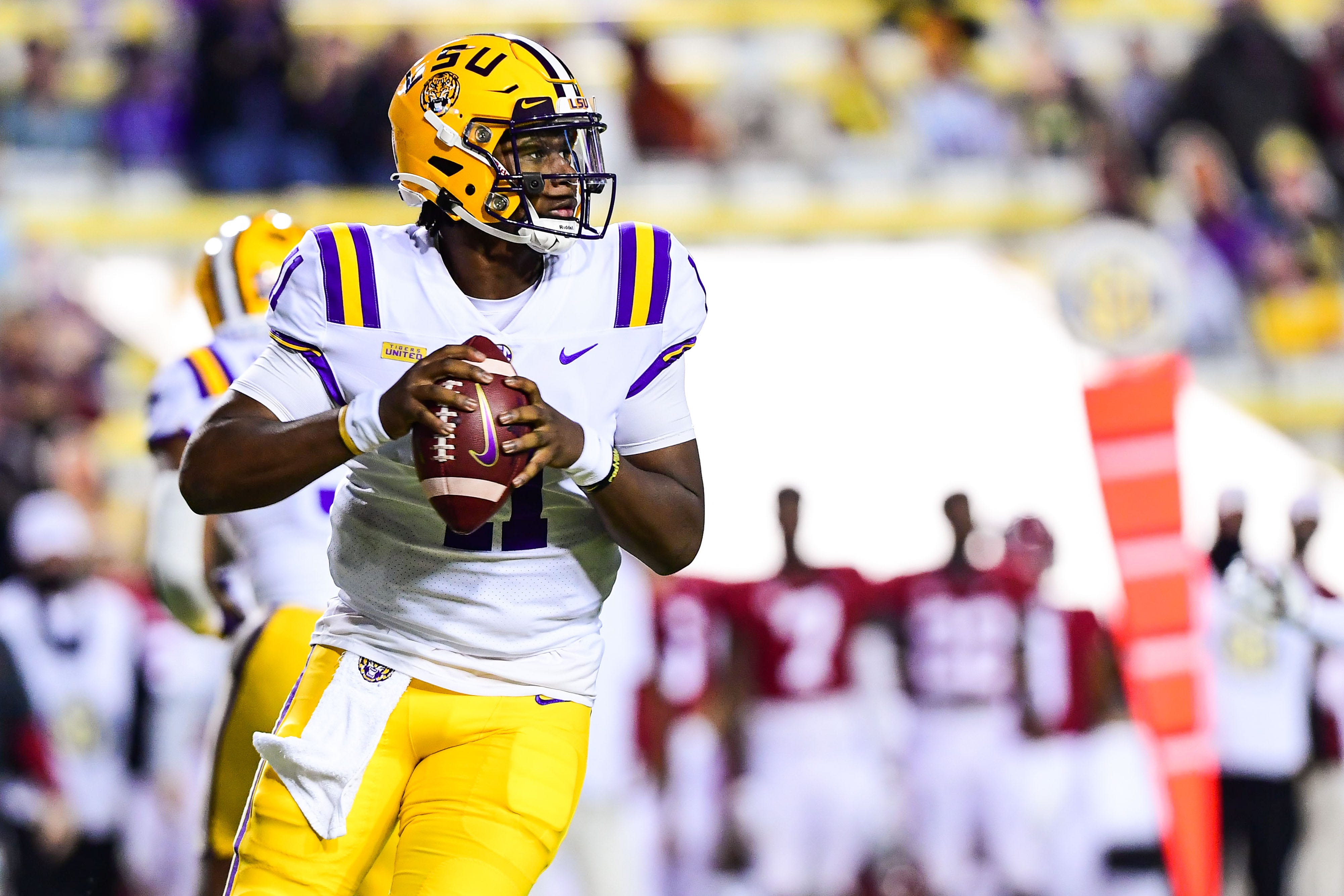 TJ Finley: 4 facts on the LSU Tigers football quarterback