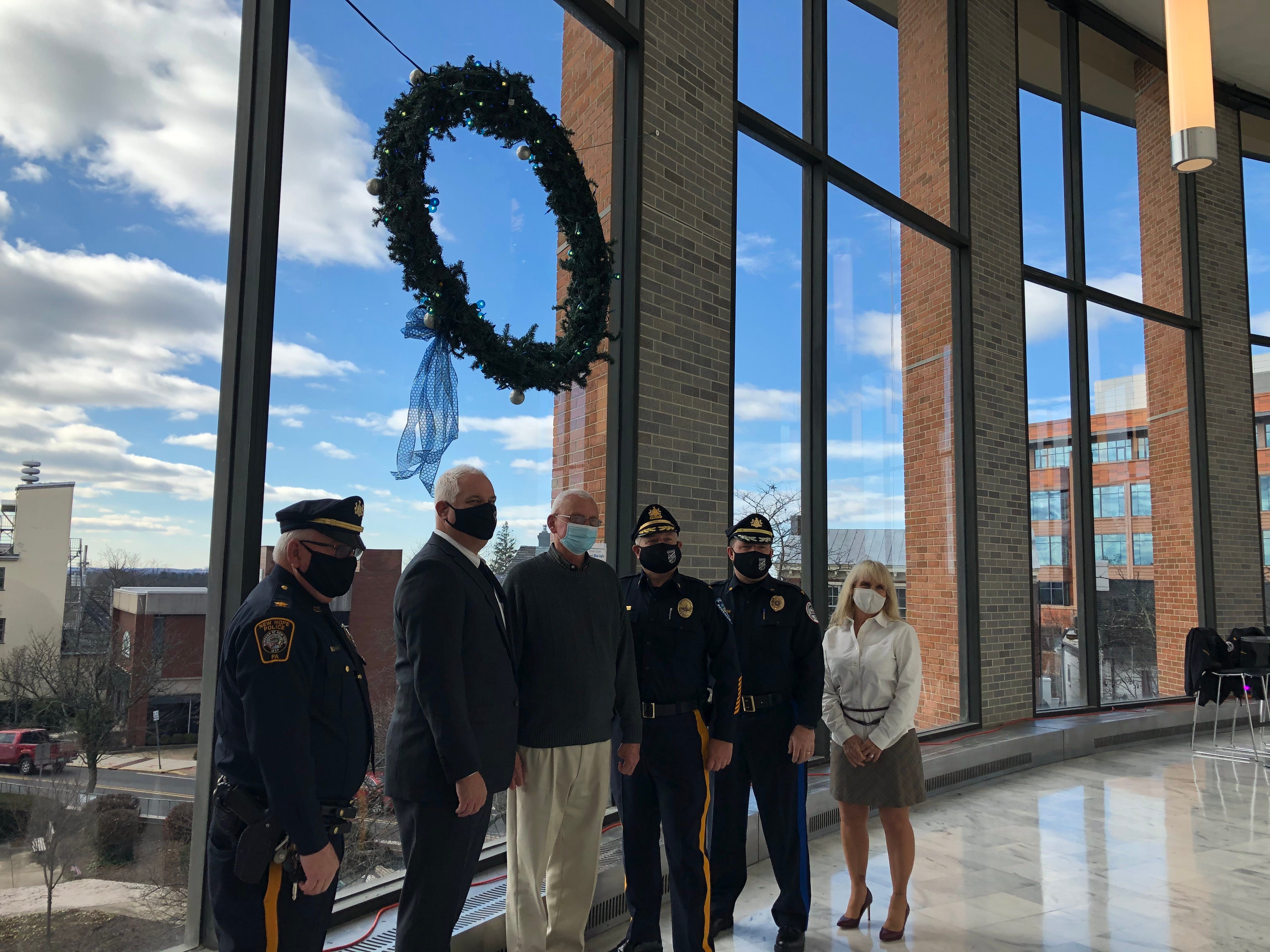 Project Blue Light wreath honors fallen Bucks County officers