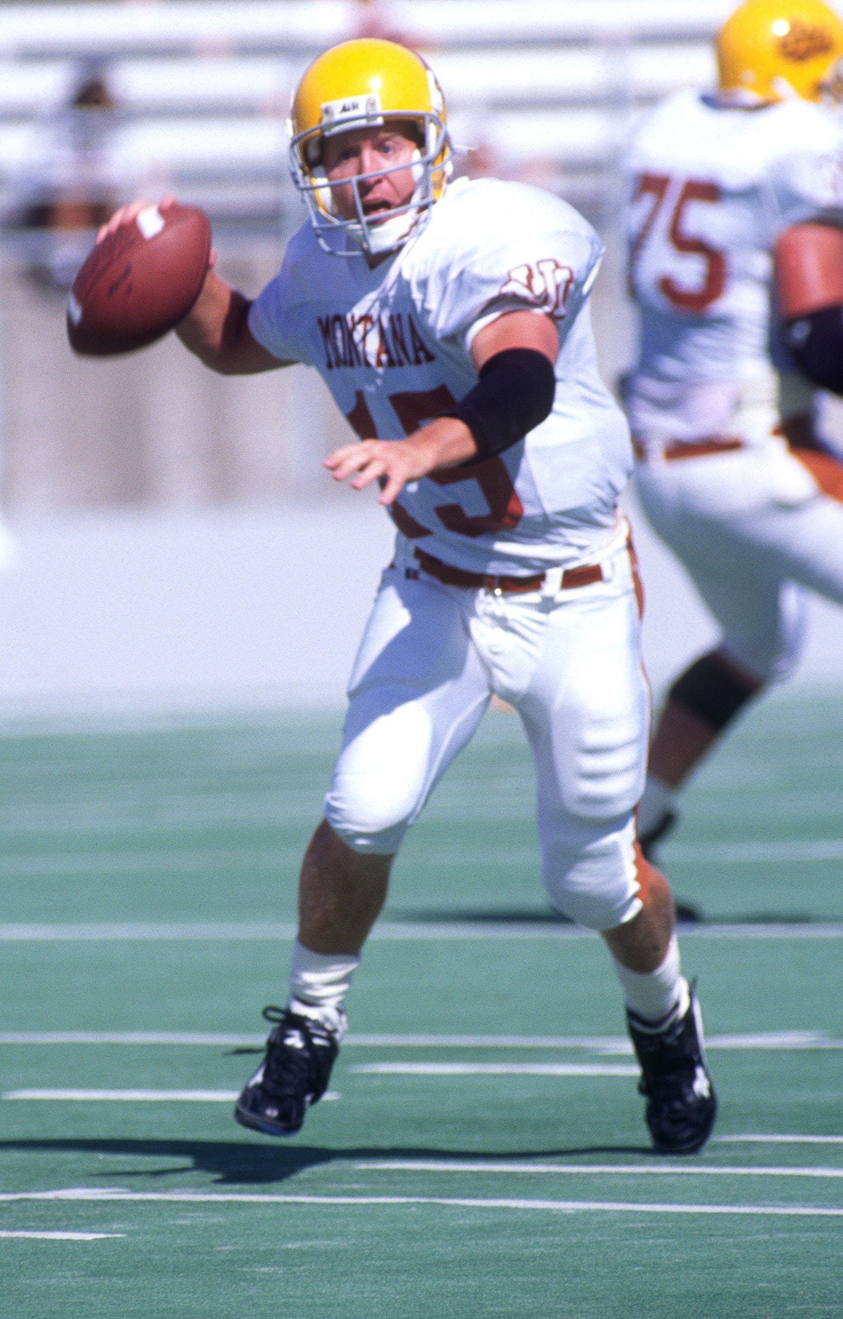 Montana's Dave Dickenson recalls Grizzlies' first football title