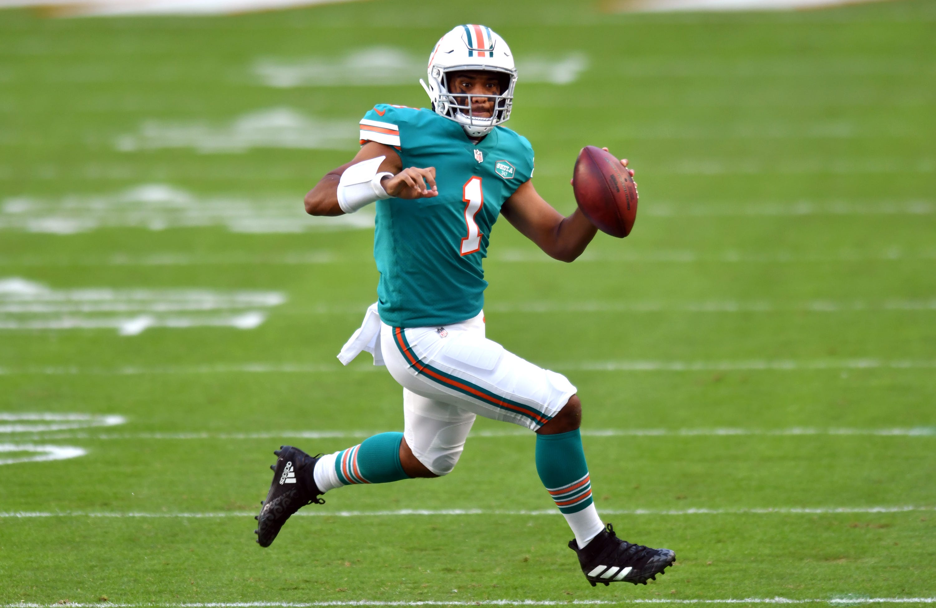 Miami Dolphins' Tua Tagovailoa fit, motivated, strong, says Joe Schad