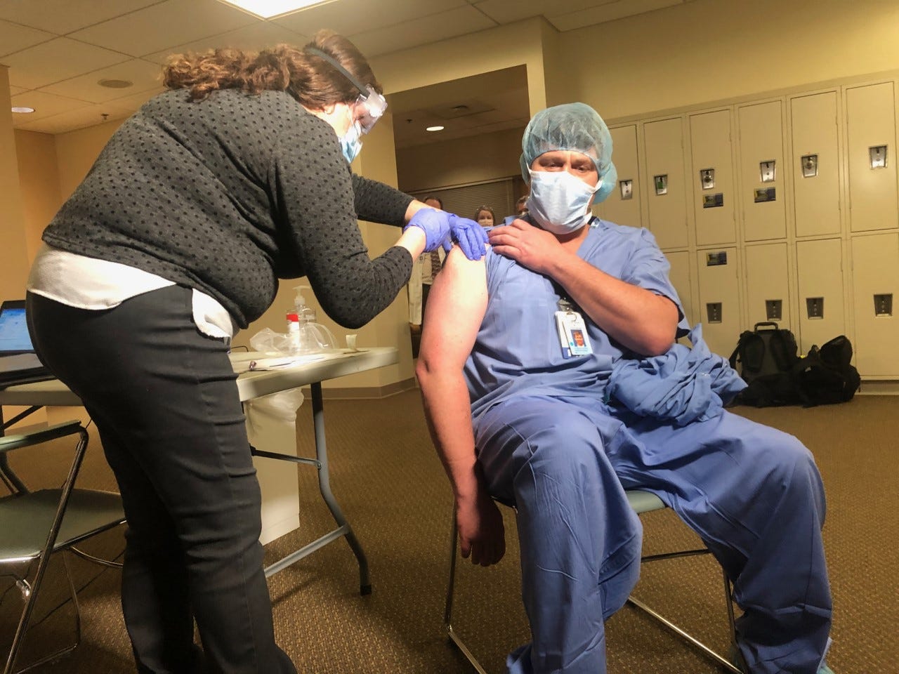 Pueblo nurse among first health care workers to receive COVID-19 vaccine