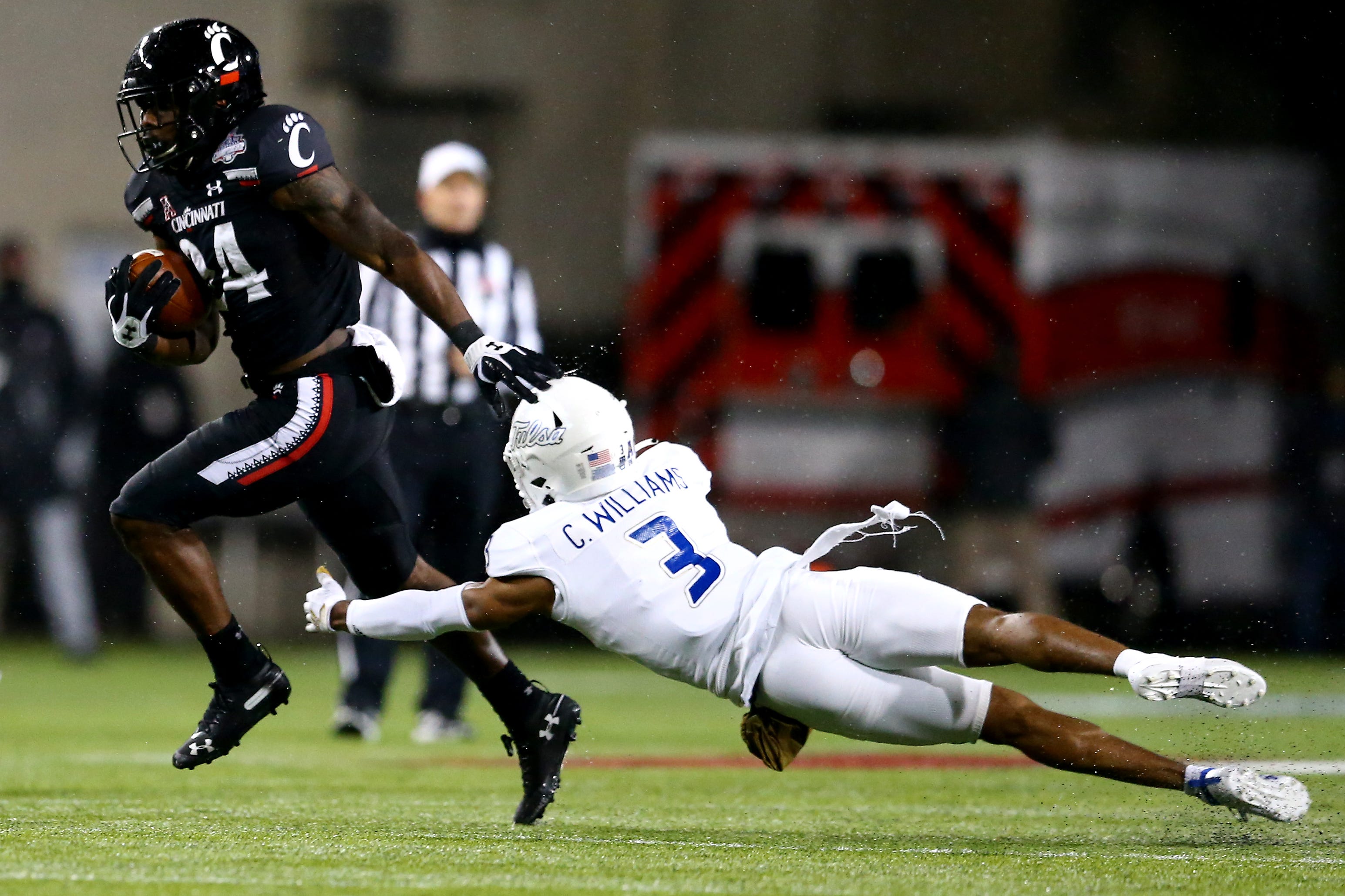 College Football Playoff Rankings: Cincinnati Bearcats No. 8