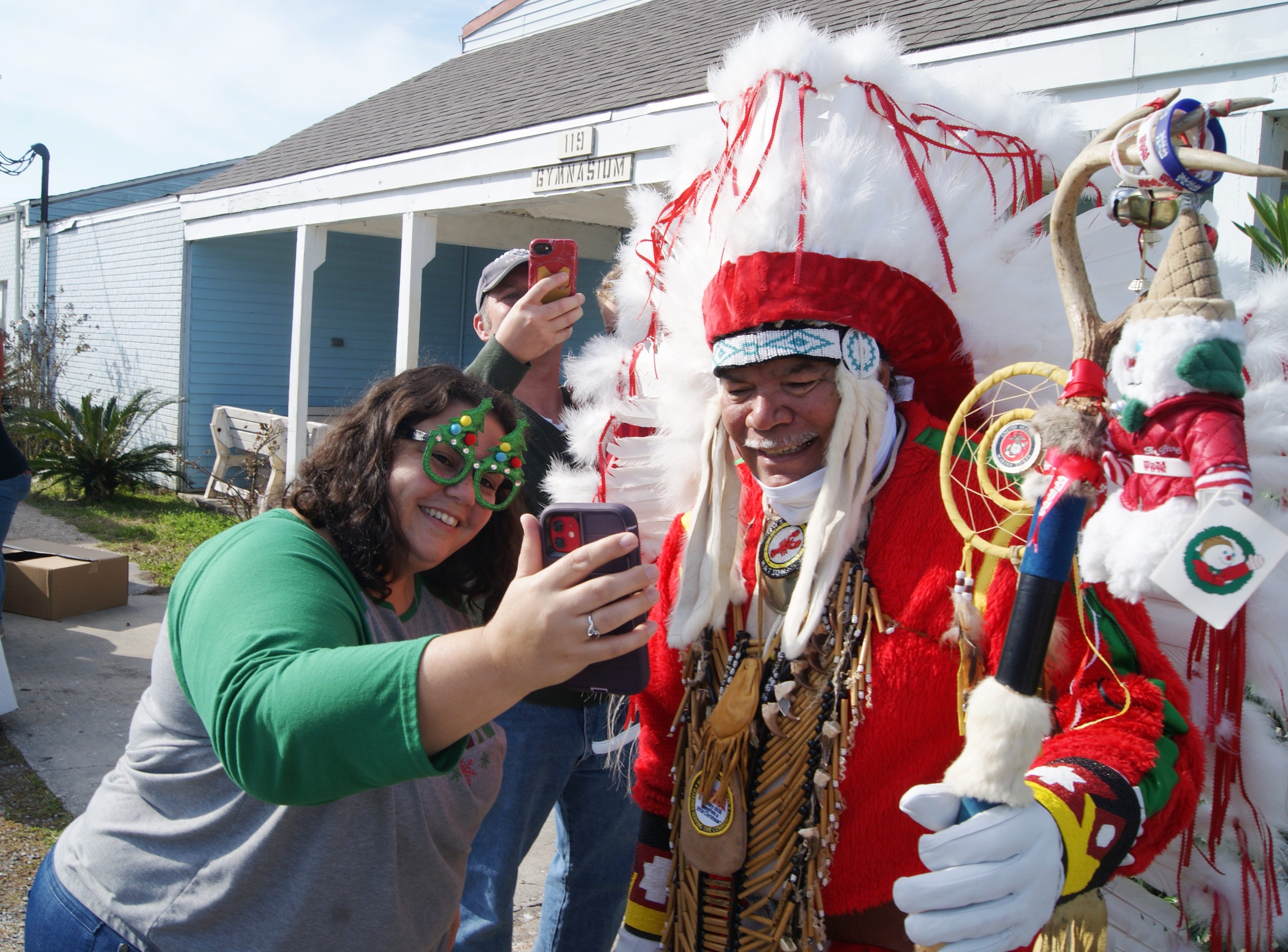 Indian Santa brings joy to the bayou even in pandemic-stricken 2020