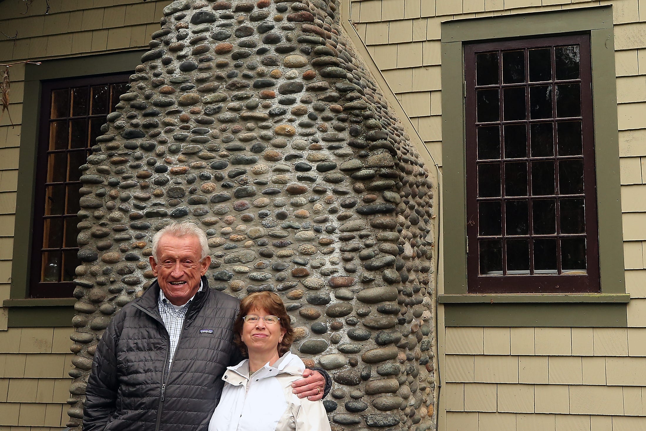 Ralph Munro pens family legacy, maintains passion for bipartisanship