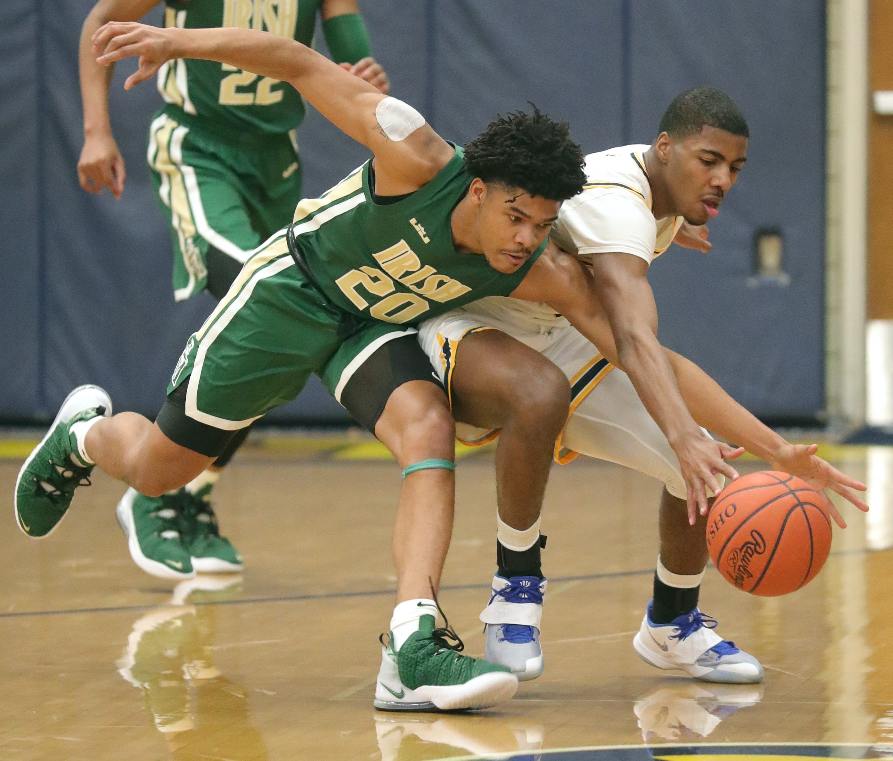 STVM junior Ramar Pryor commits to play basketball at Cleveland State ...