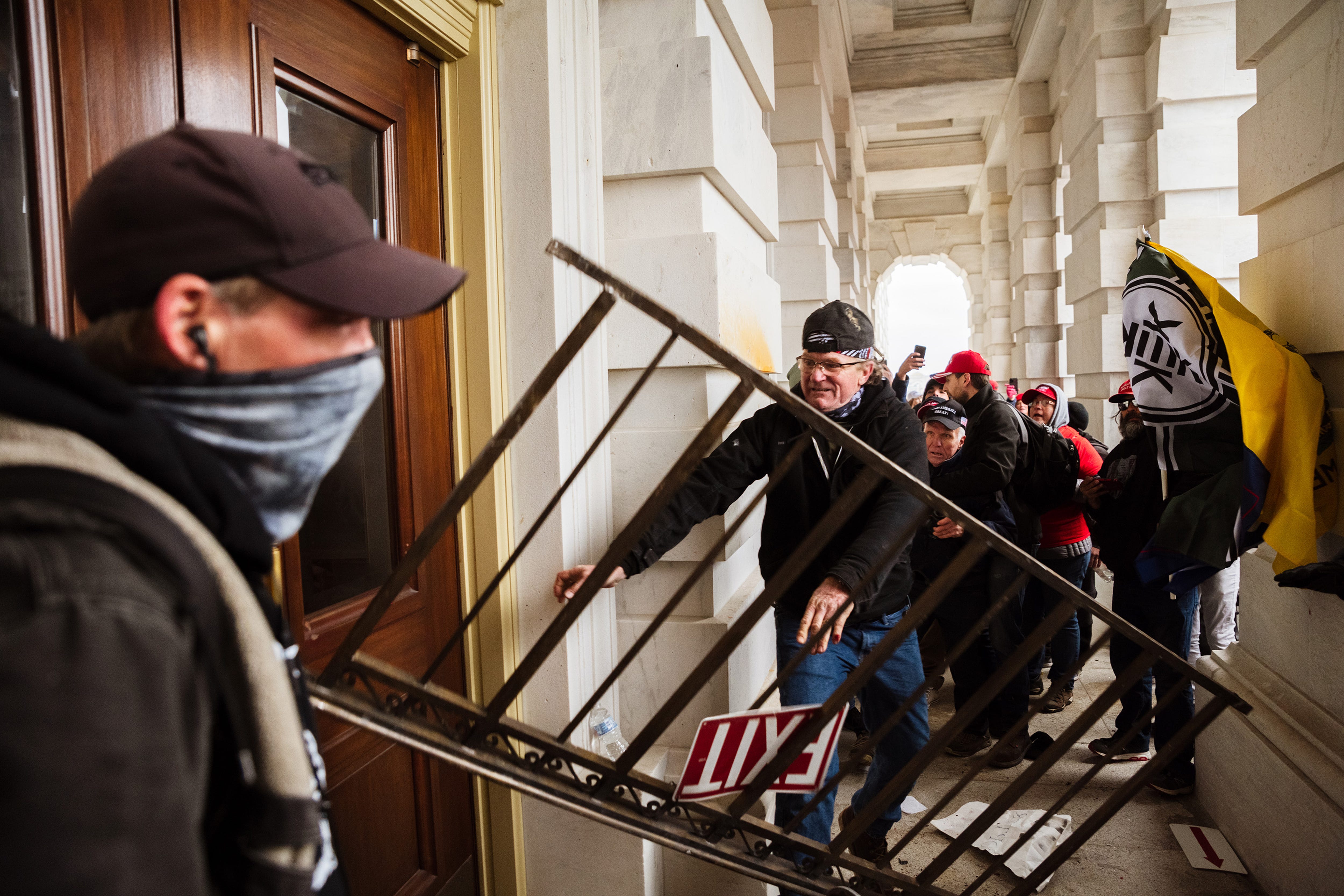 Police failures let an insurrection into the Capitol