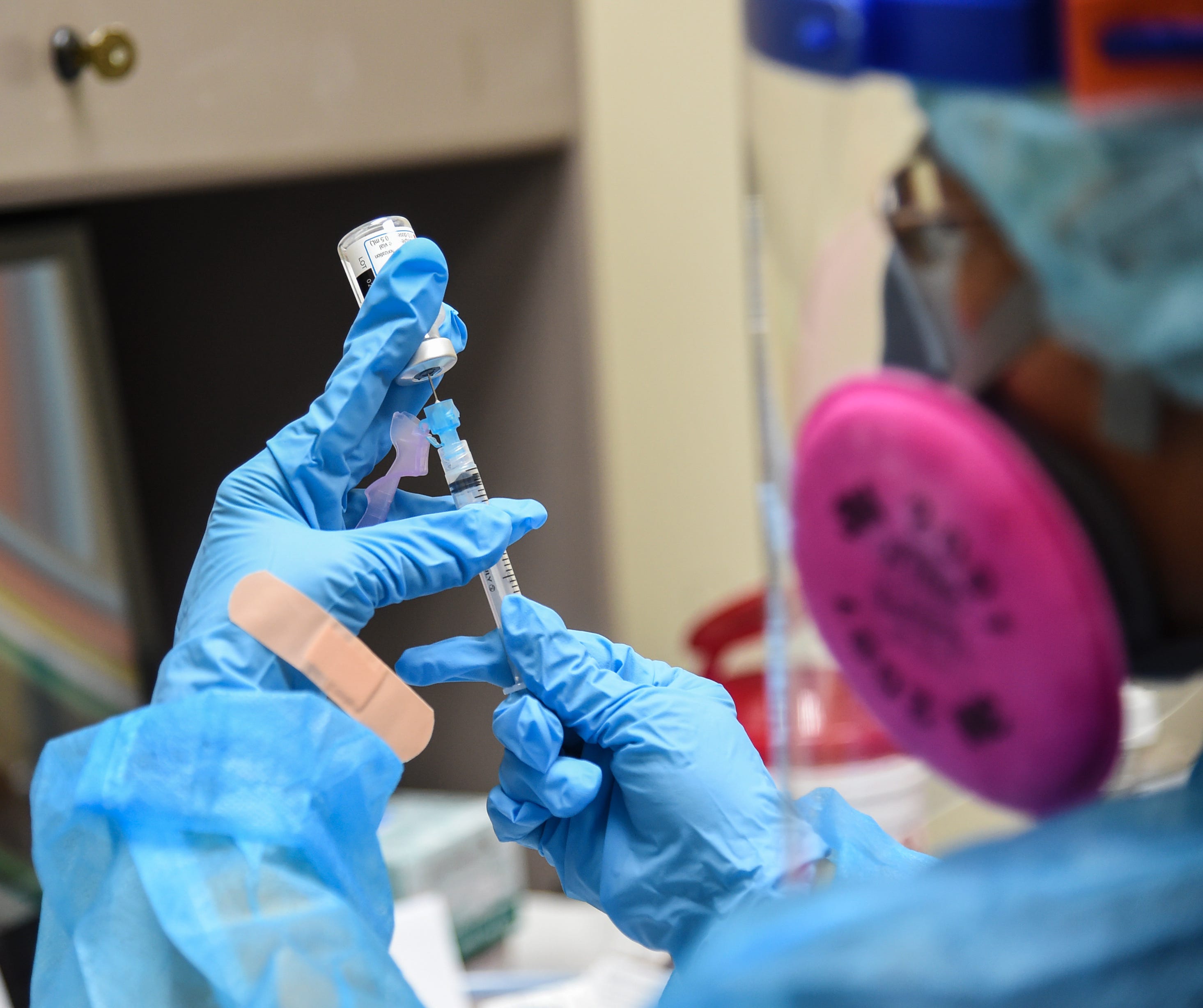 Multiple clinics opening to give free COVID-19 vaccinations this week