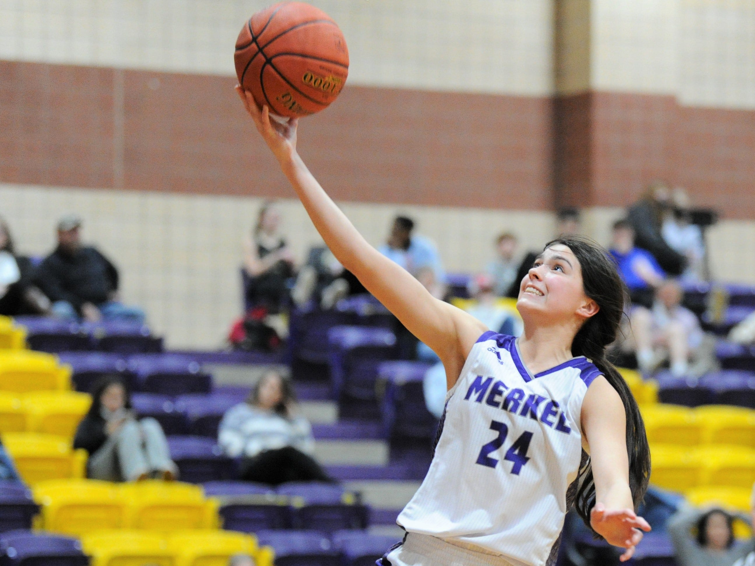 Merkel hooper Alyssa O'Malley dominating for Lady Badgers' track team