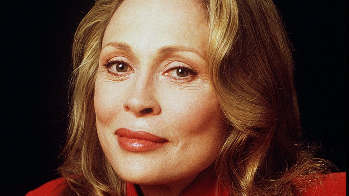 Faye Dunaway Her Life In Photos