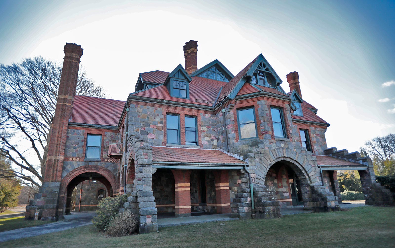 Milton's Eustis Estate showcases New England history through paintings