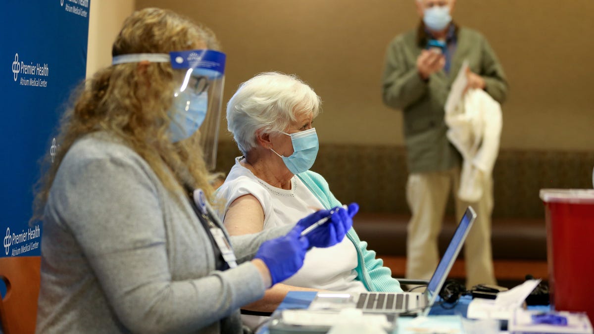 PHOTOS: Ohio COVID-19 vaccine Phase 1B starts